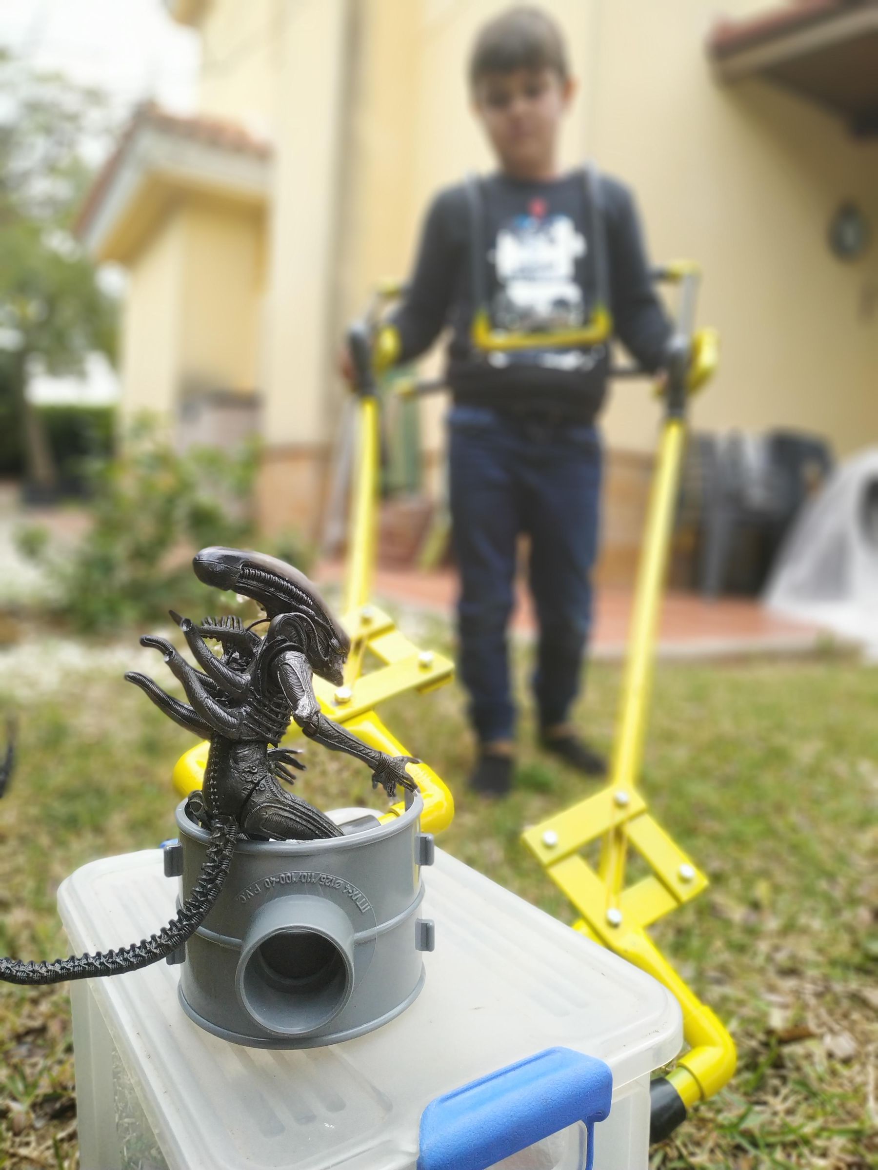 Dr. Sixtopus: a PVC Exoskeleton for Kids : 6 Steps (with Pictures ...