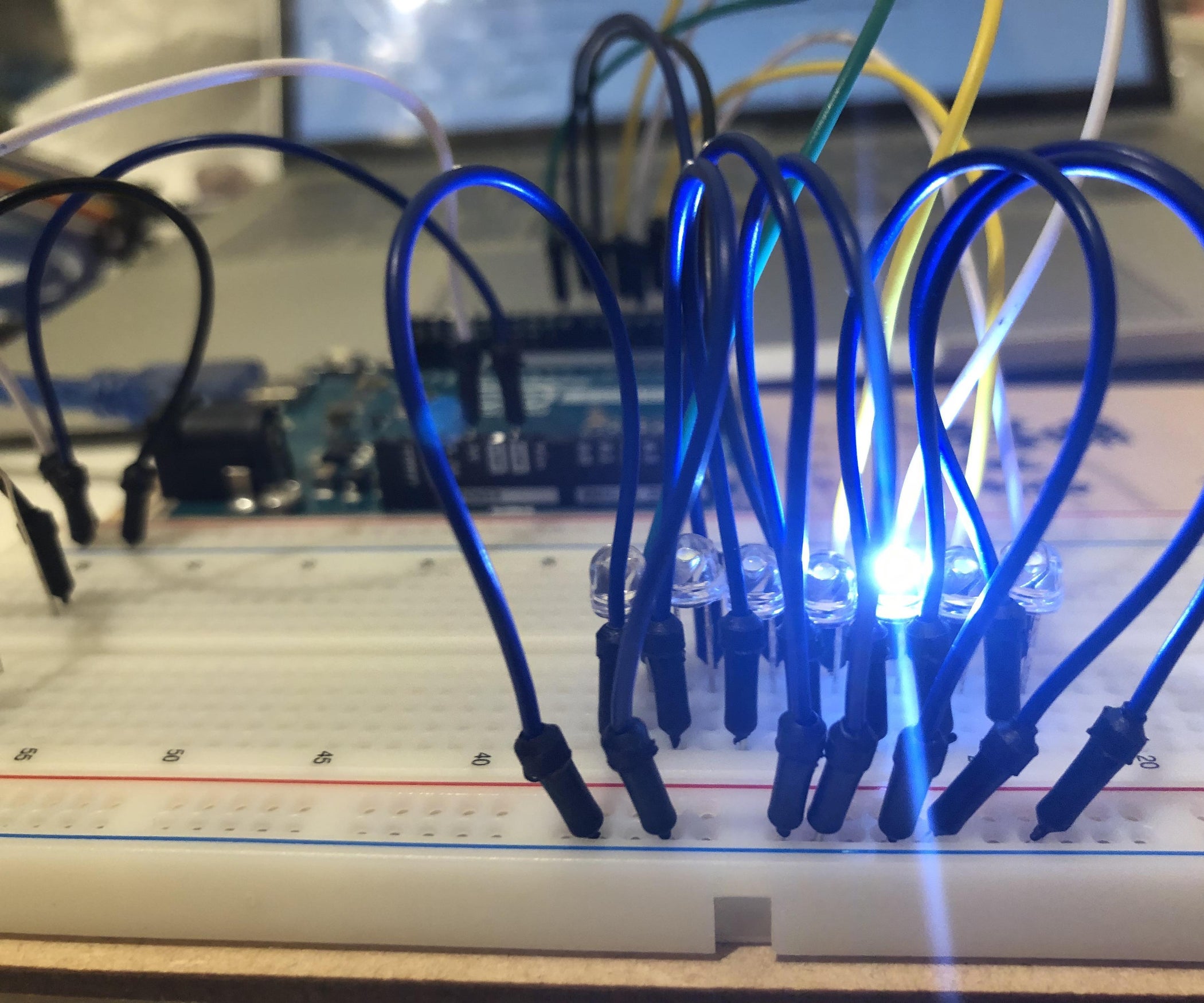 Running LEDs Arduino - Instructables Running LEDs Arduino - Instructables