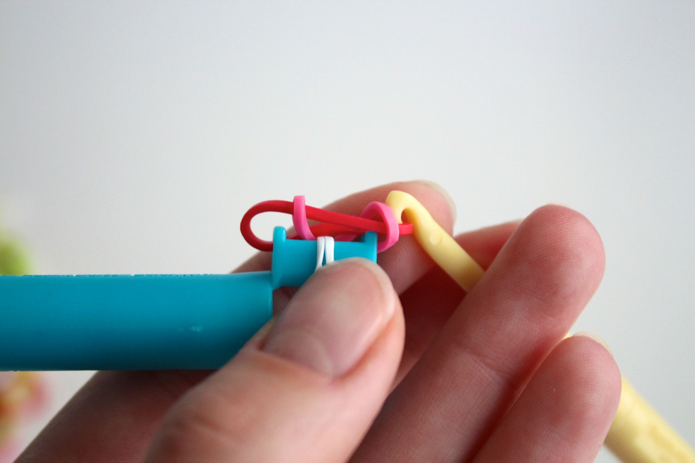 How to Use the Mini Rainbow Loom : 5 Steps (with Pictures) - Instructables