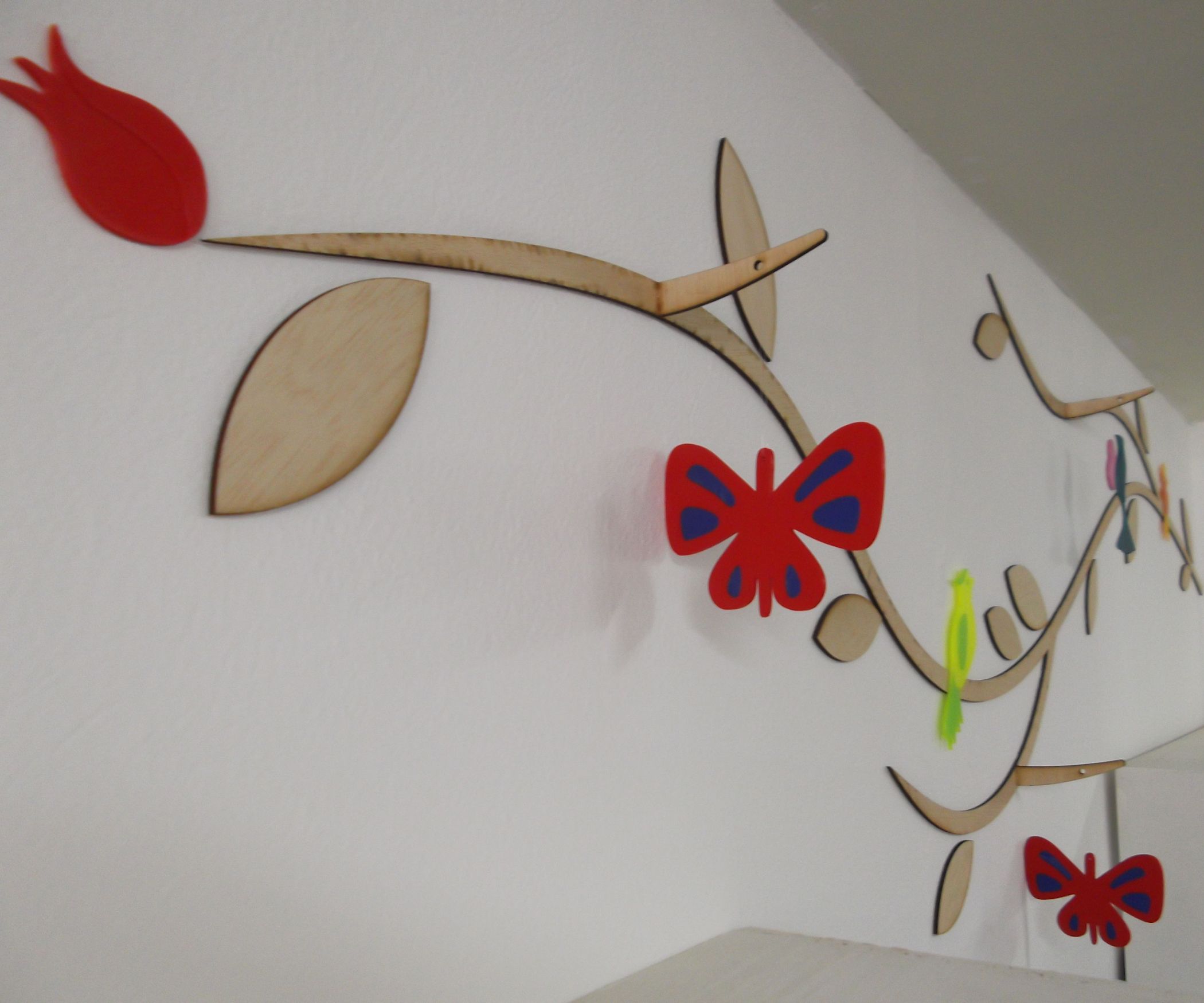 Colourful Wall Mounted Decoration : 4 Steps - Instructables