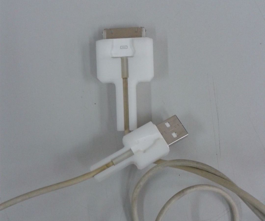 Lightning Cable Protector for Apple Iphone 4, 4s, Ipad and Ipad 2 ...