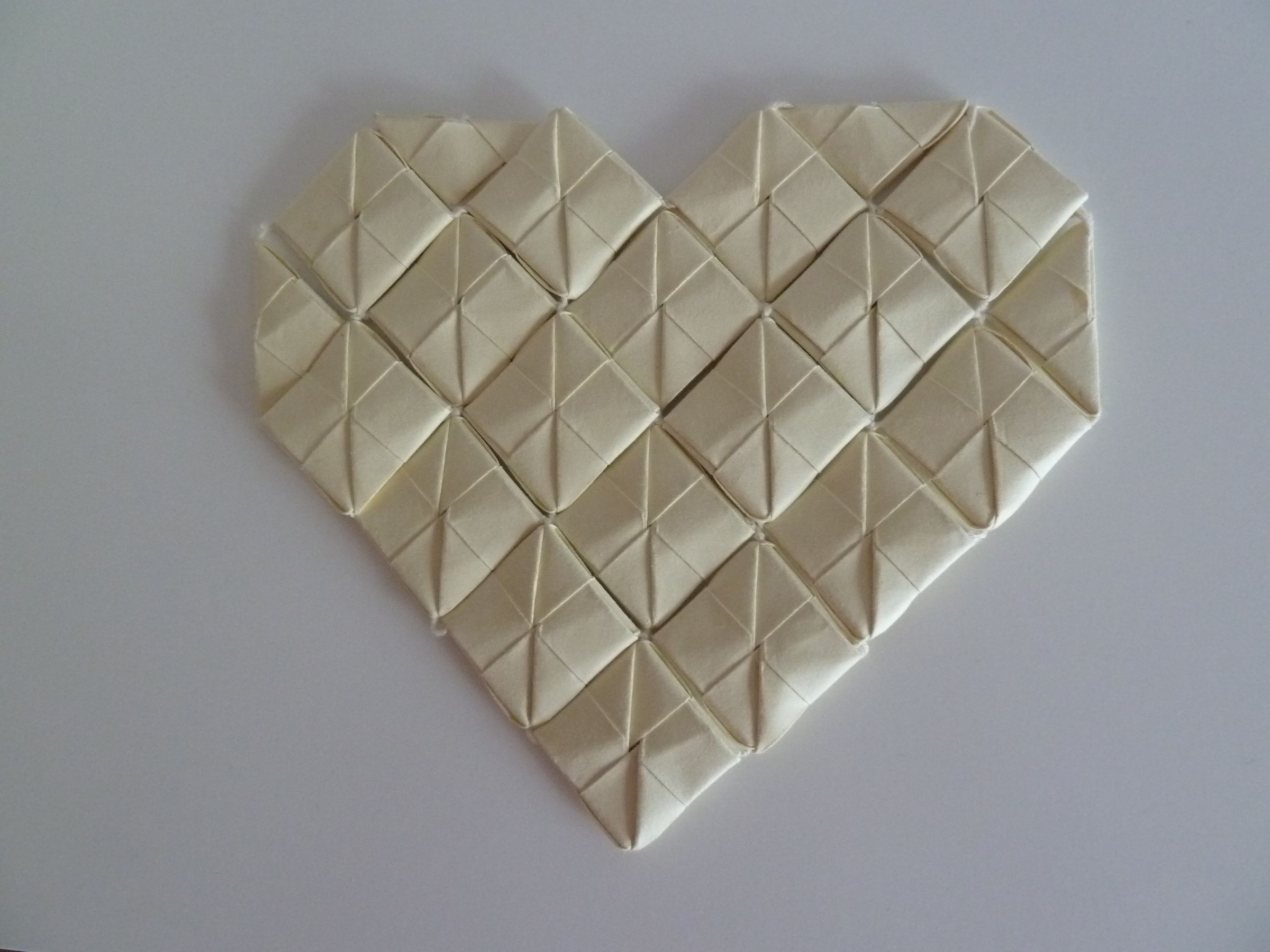 Paper Heart Decorations : 16 Steps (with Pictures) - Instructables