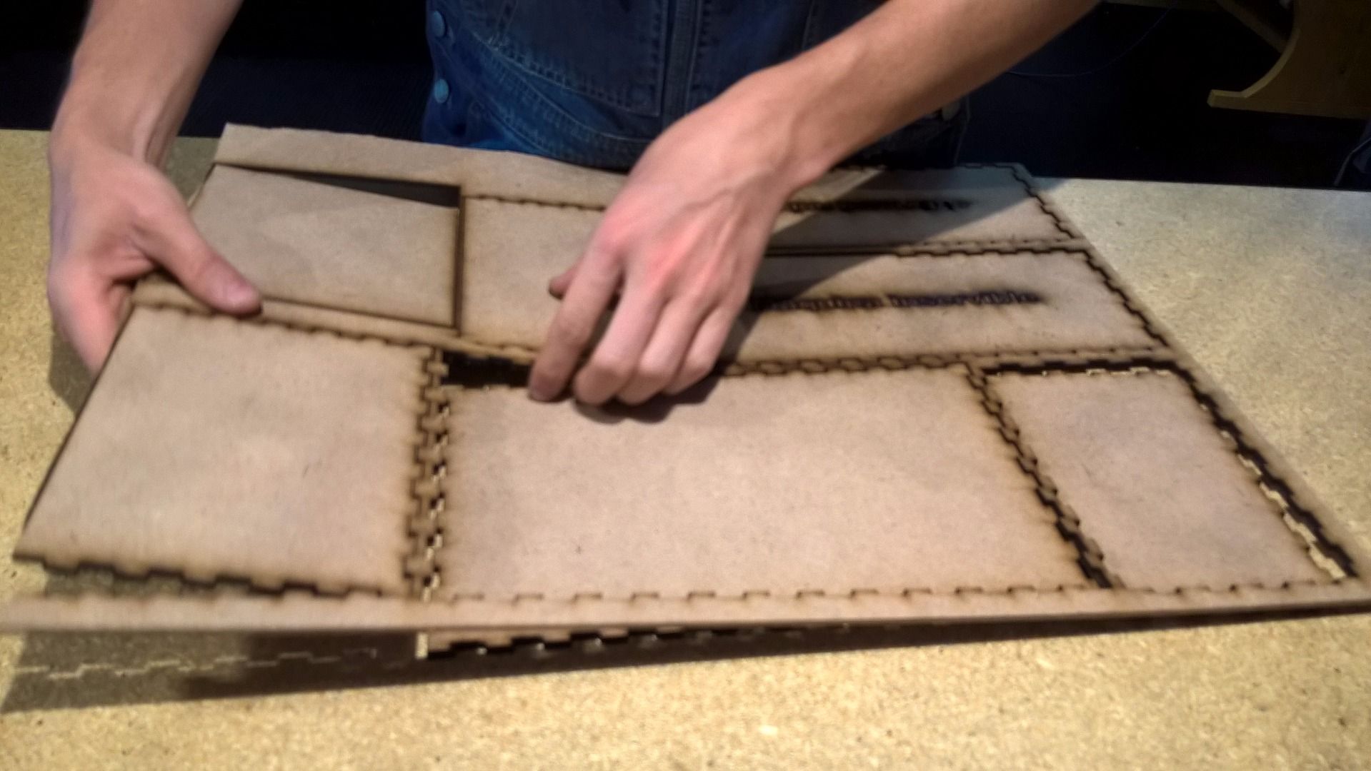 Máquina Inservible : 7 Steps - Instructables