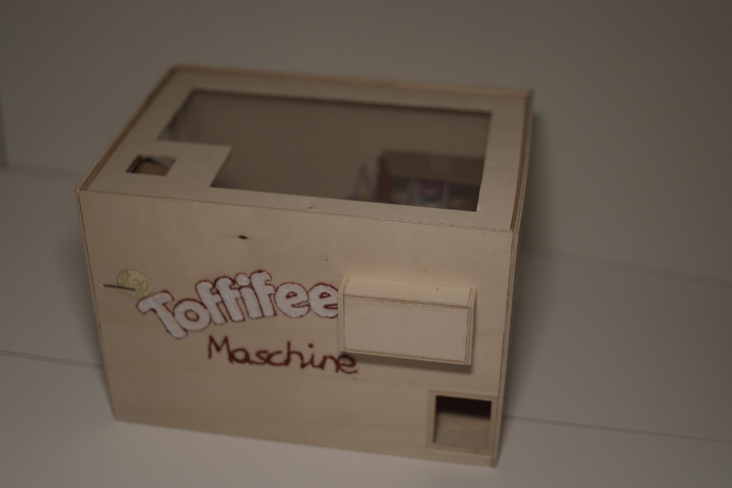 Mechanical Sweets Dispenser : 5 Steps - Instructables