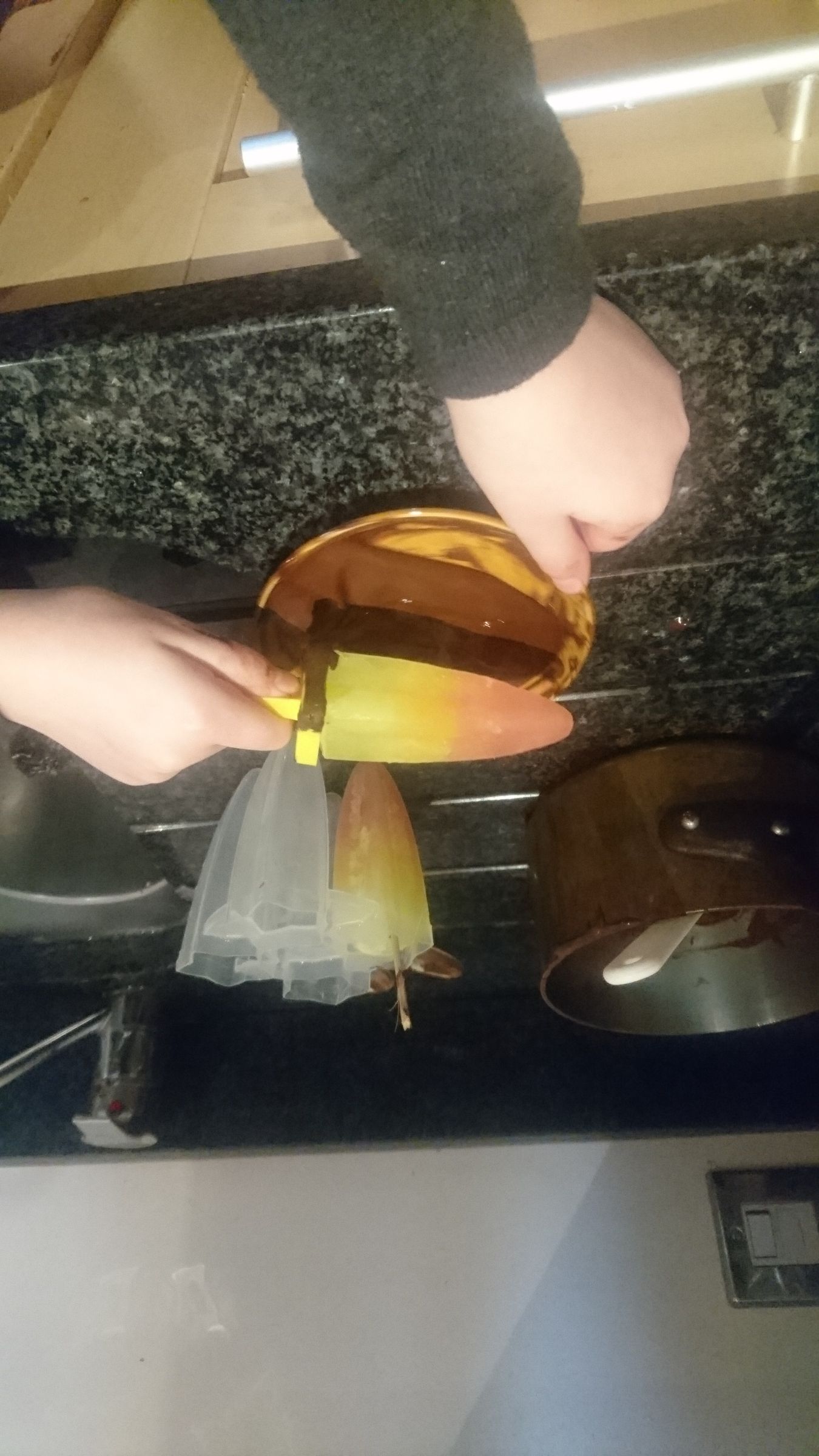 Traffic Light Ice Lollies : 8 Steps - Instructables