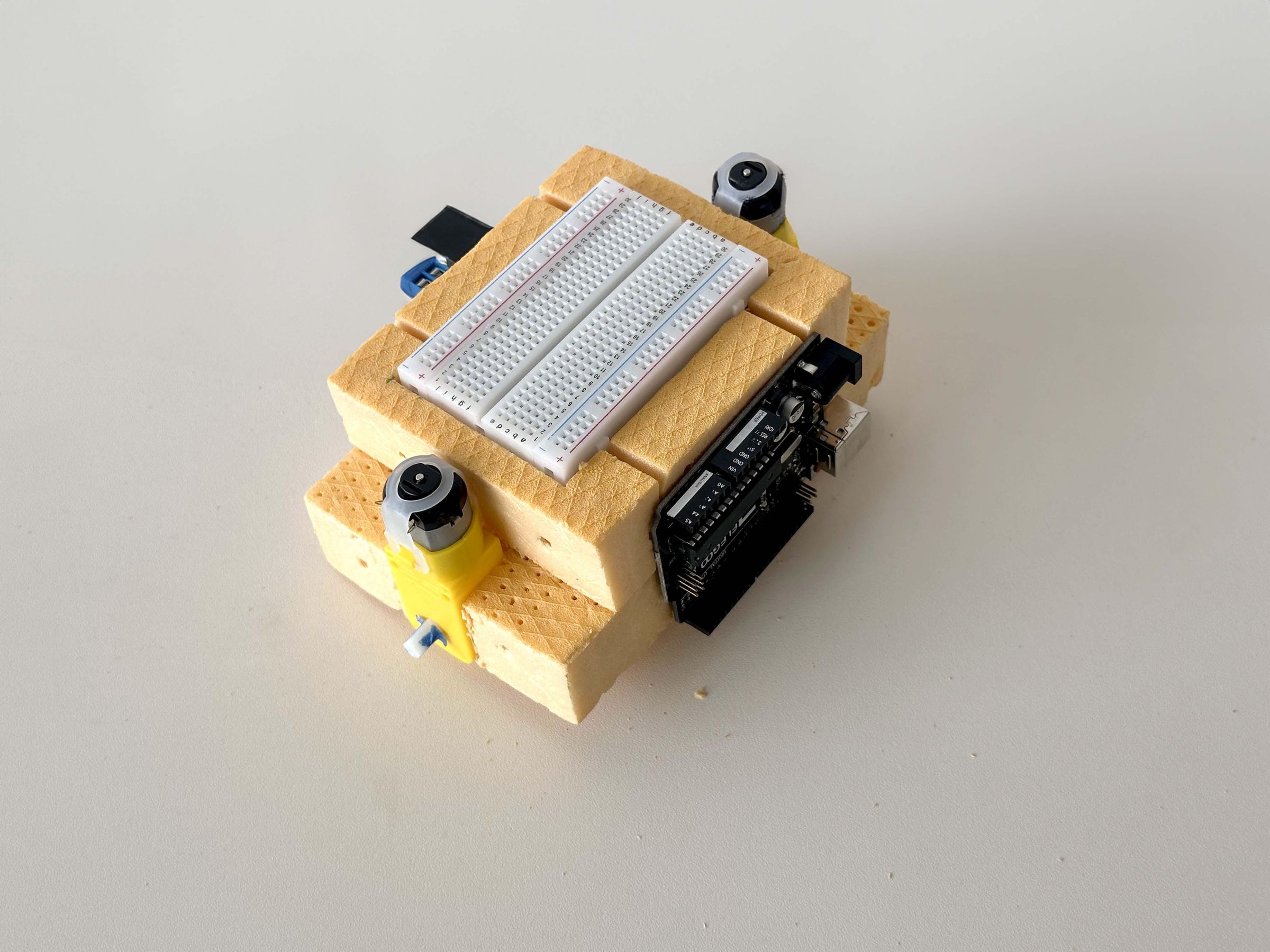 Buzz and Chase: Robots Reacting to Sound Frequency : 8 Steps - Instructables