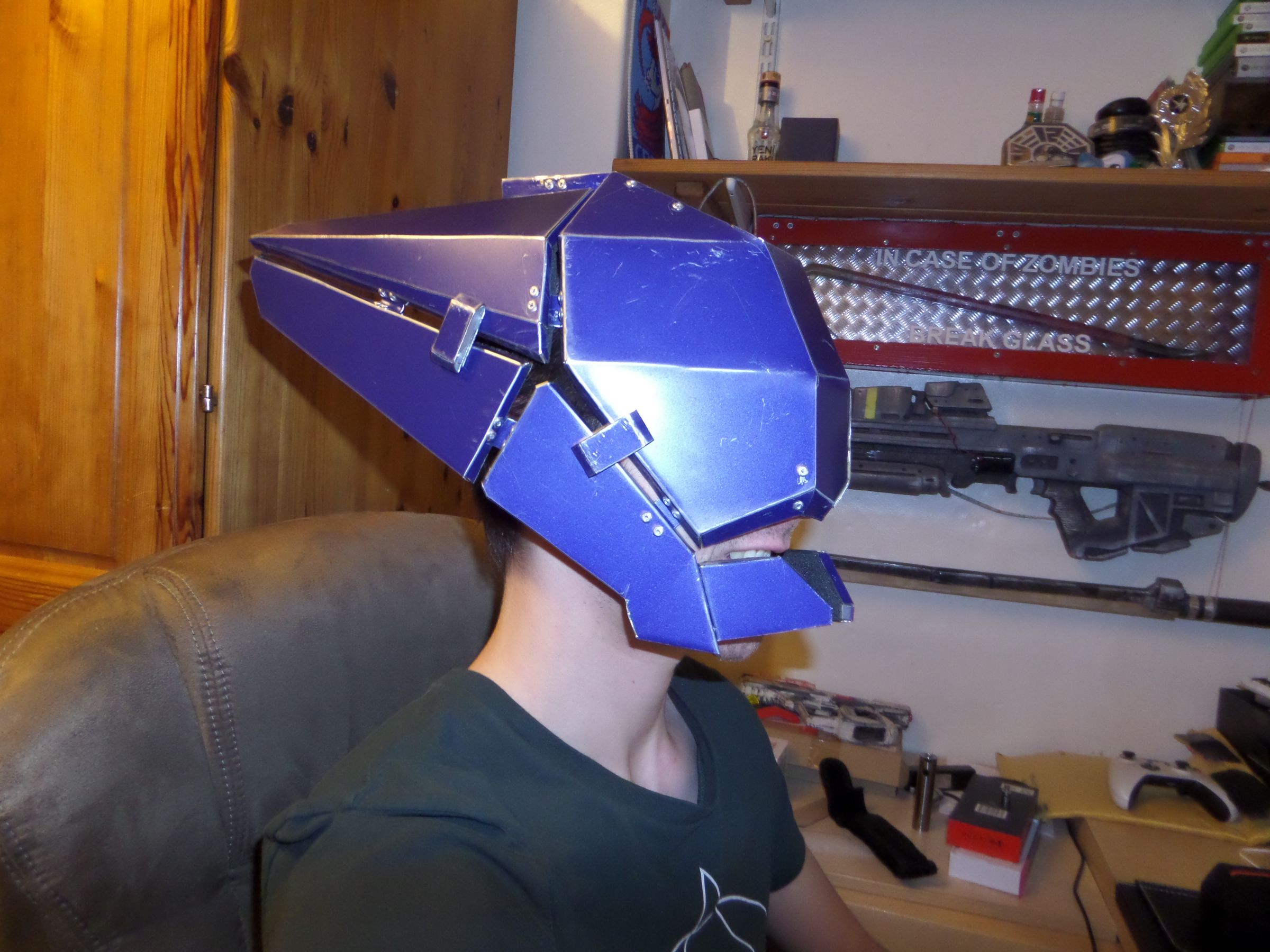 Destiny Hunter Helmet Pepakura
