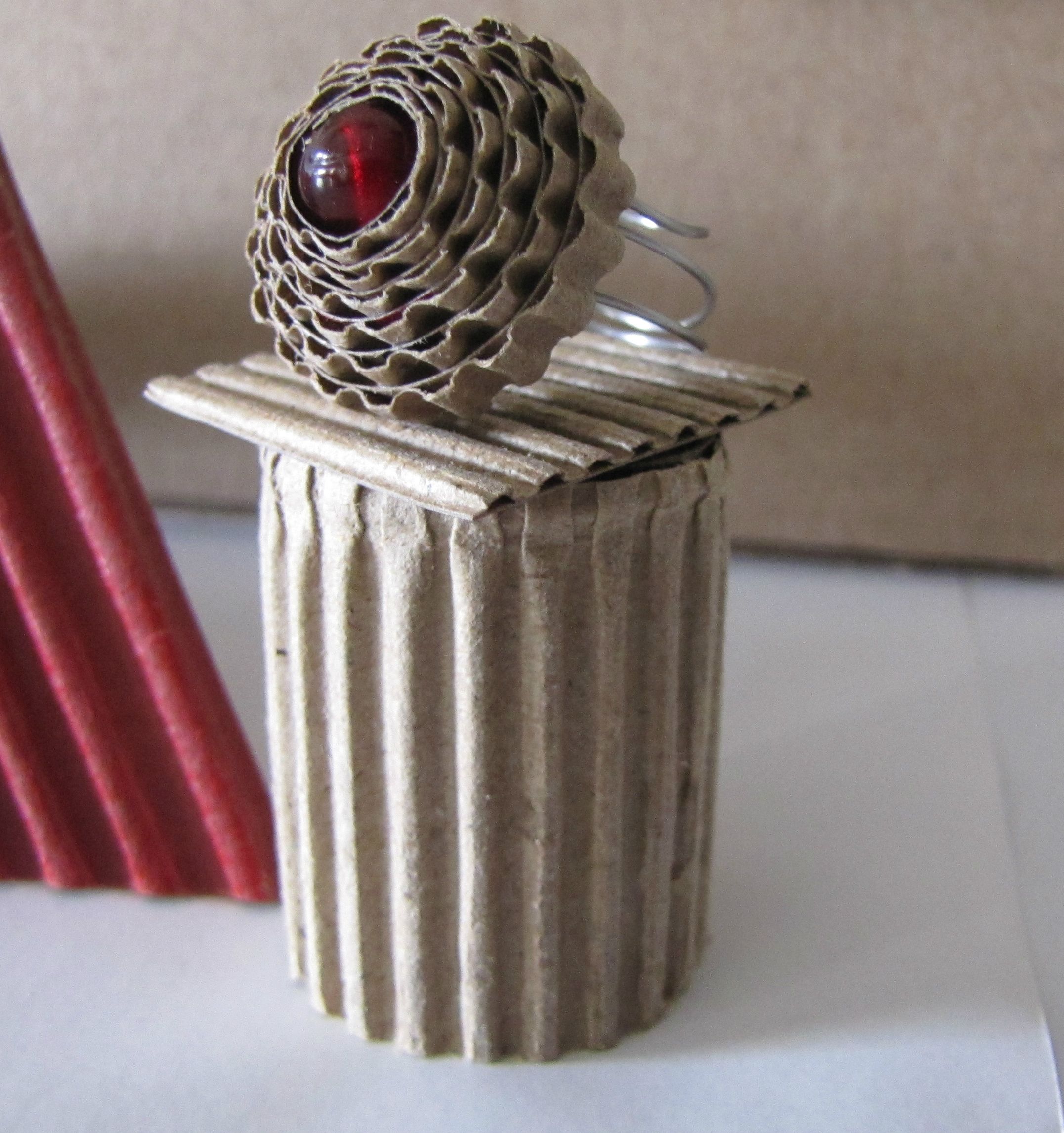Cardboard Jewelry - a Full Set : 7 Steps (with Pictures) - Instructables