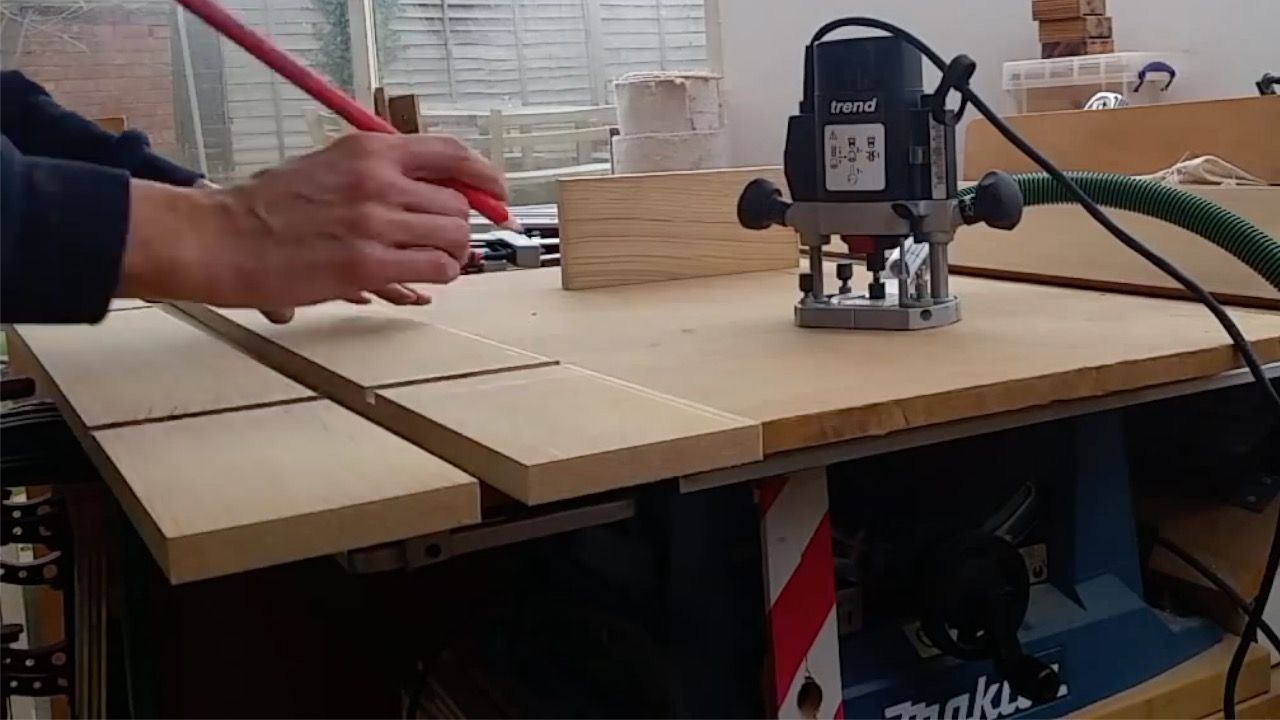 Oak MDF Display Shelves. : 9 Steps (with Pictures) - Instructables