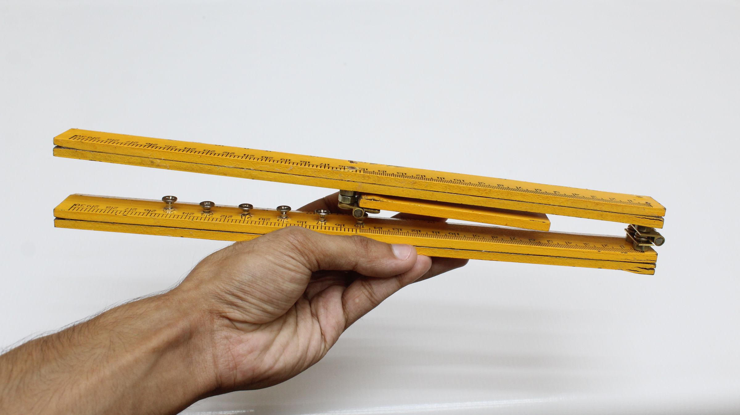 Foldable Laptop Stand - Using Wooden Rulers : 3 Steps (with Pictures ...