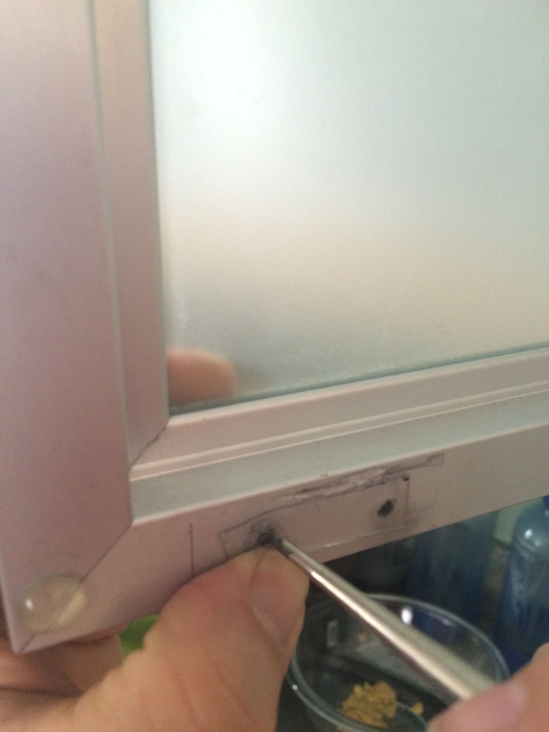 How to Fix Pulled Out Screws : 3 Steps (with Pictures) - Instructables