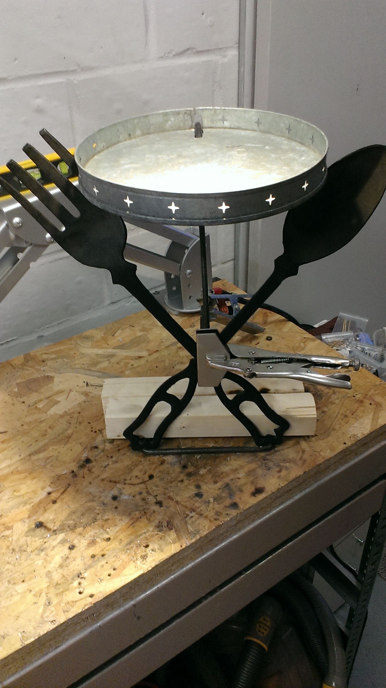 Manly Coffee Table : 6 Steps - Instructables