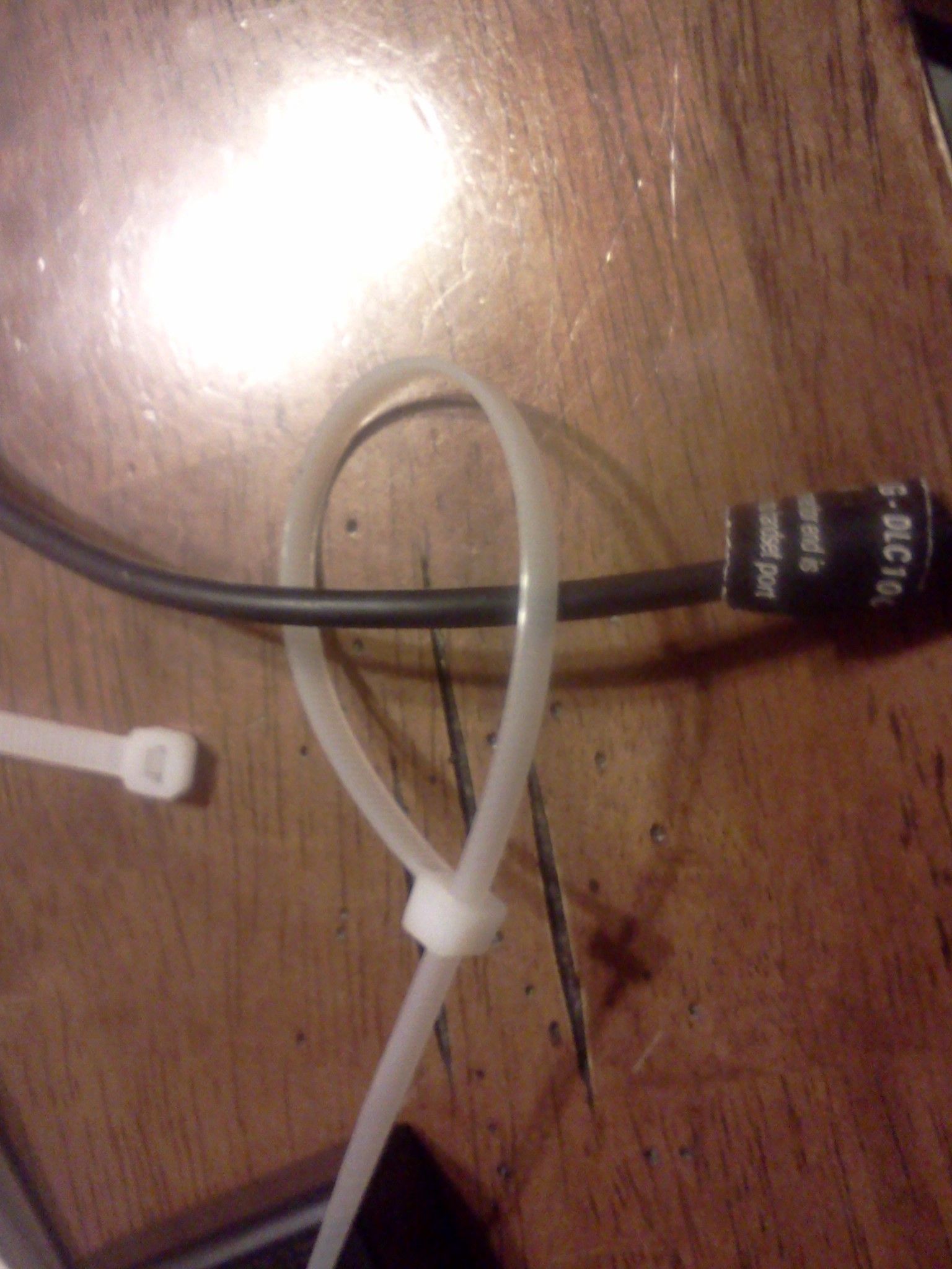 How to Distinguish and Easily Find Your Devices' Usb Cords Using Zip ...