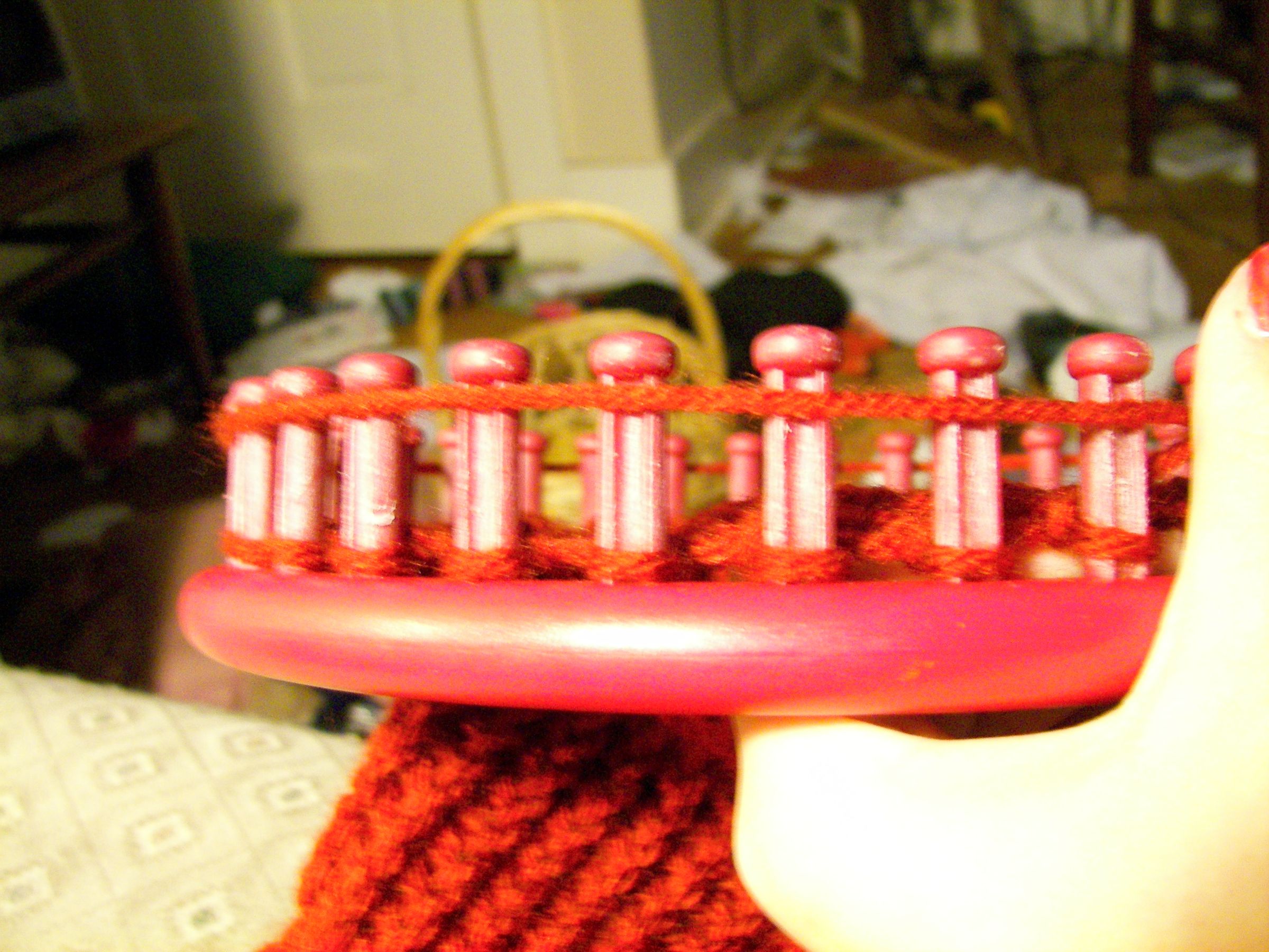 Make a Hat on a Circular Loom : 5 Steps (with Pictures) - Instructables