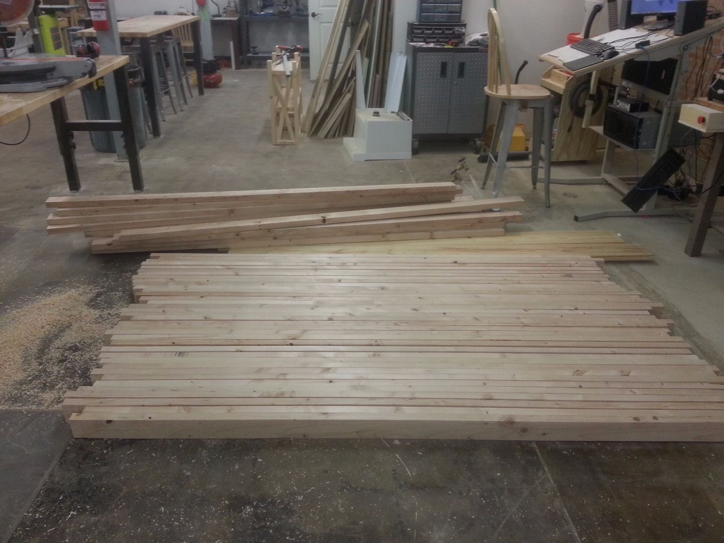 2x4 Desk 8ft Long! : 6 Steps - Instructables