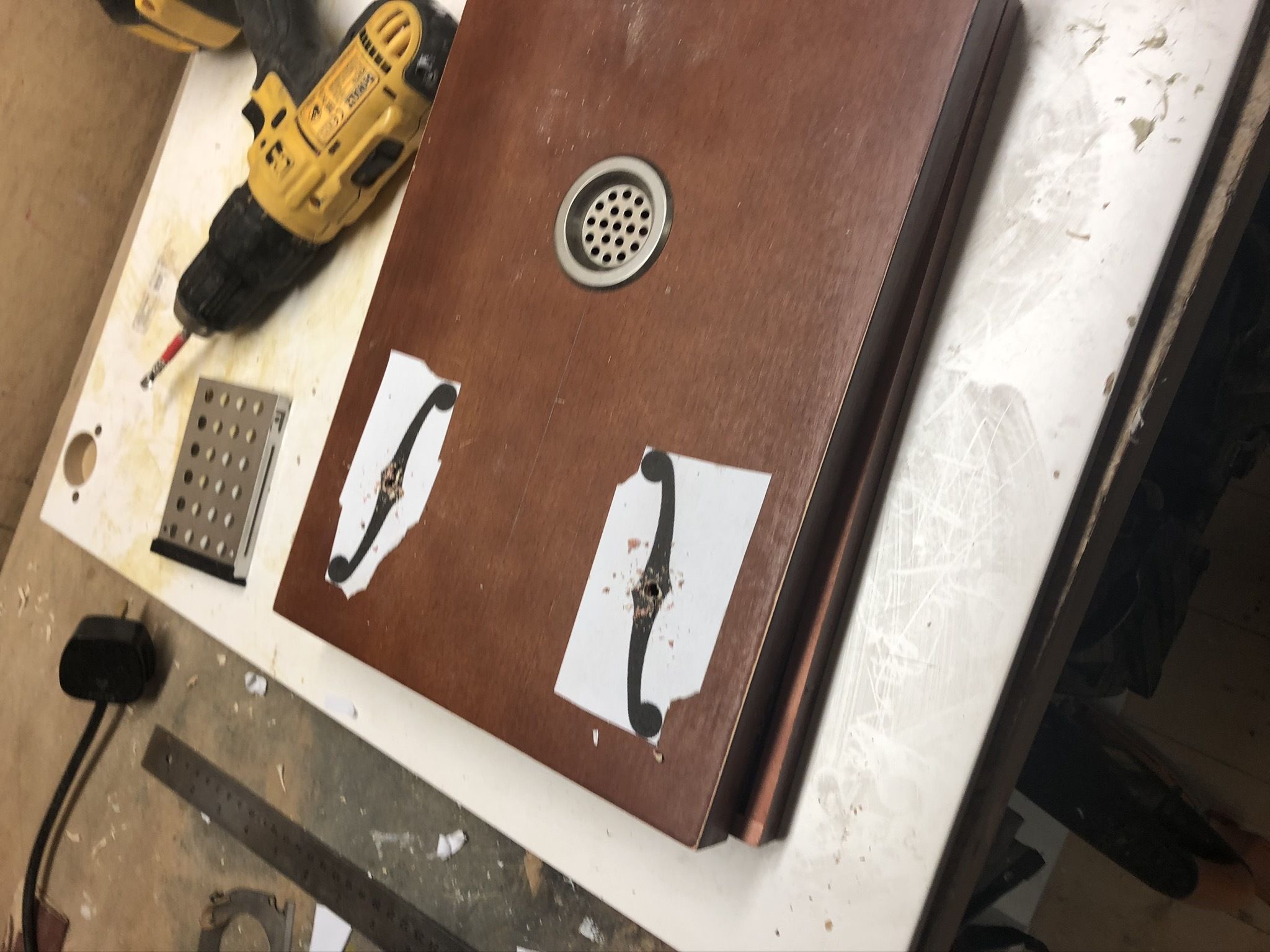 Cigar Box Guitar | Corona Edition : 7 Steps (with Pictures) - Instructables