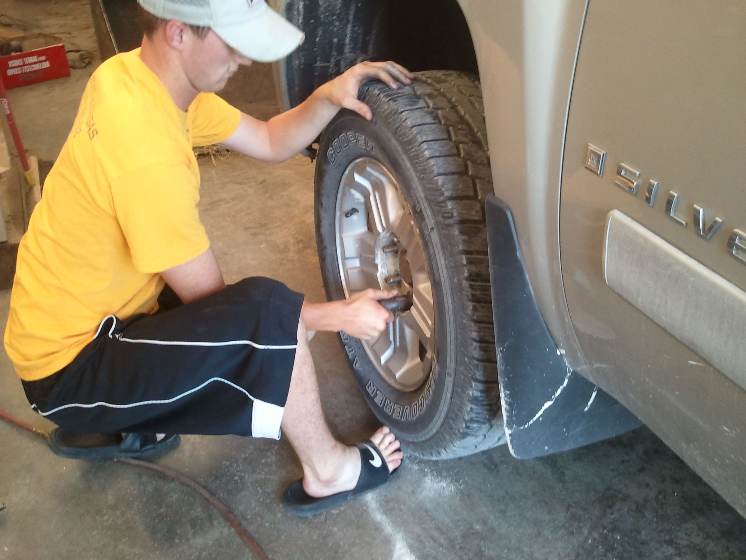 How to Perform a Vehicle Maintenance Service : 12 Steps (with Pictures ...