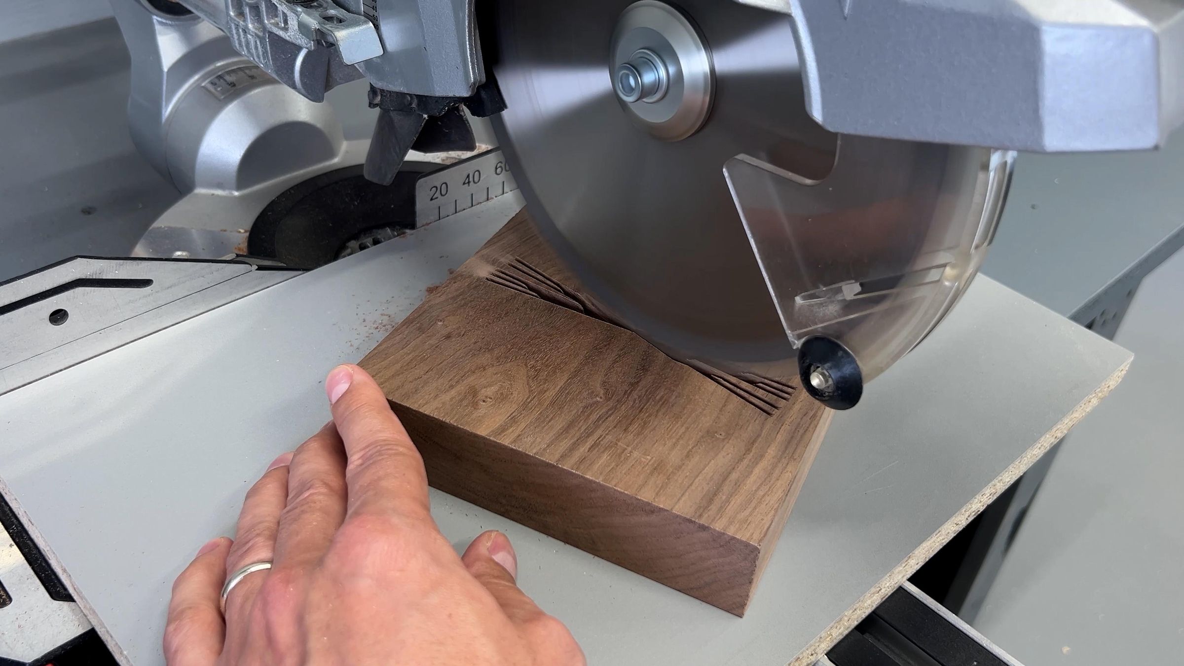 A Bowl Using Just a Mitre Saw! : 13 Steps (with Pictures) - Instructables
