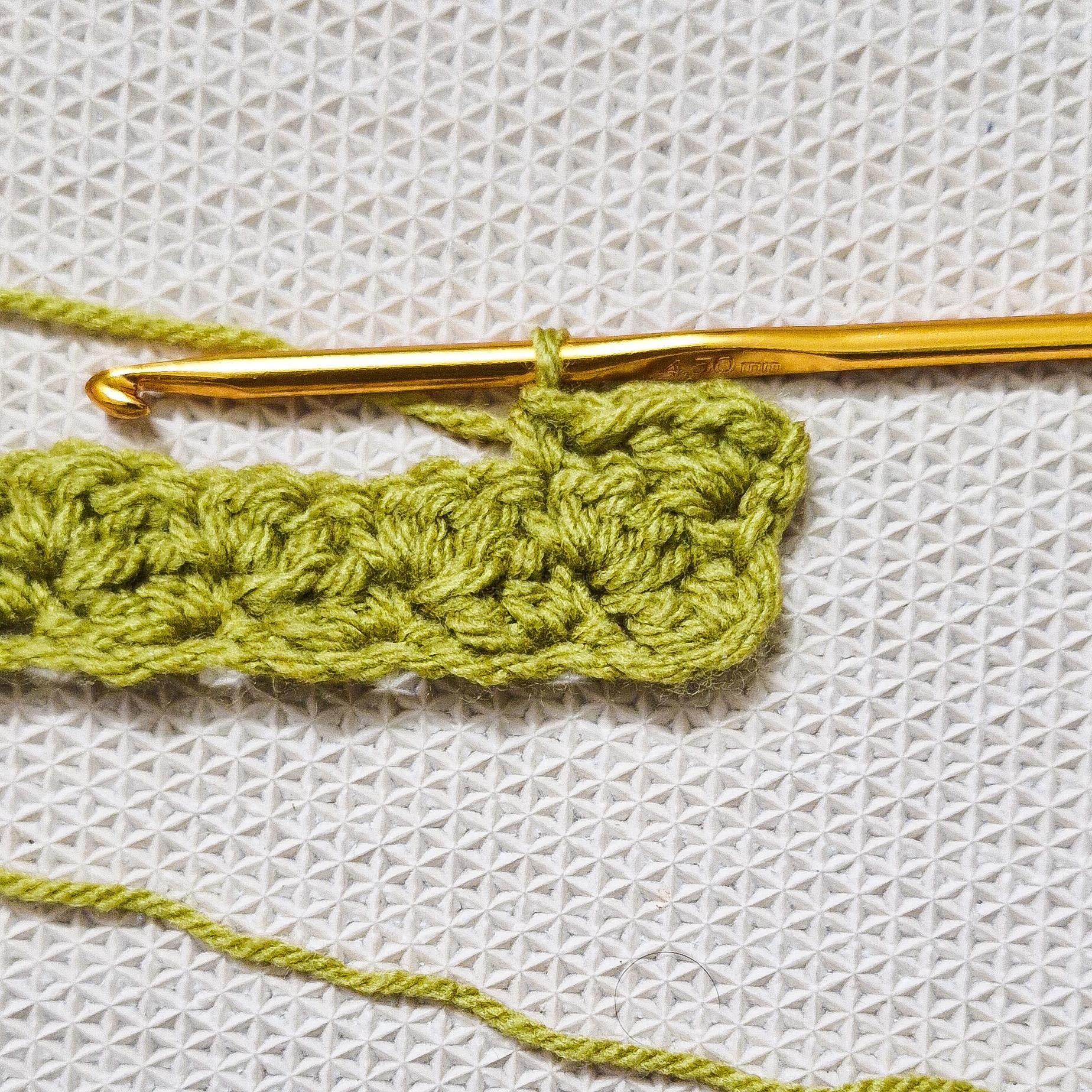 Easy Willow Crochet Fingerless Gloves Set : 6 Steps (with Pictures ...
