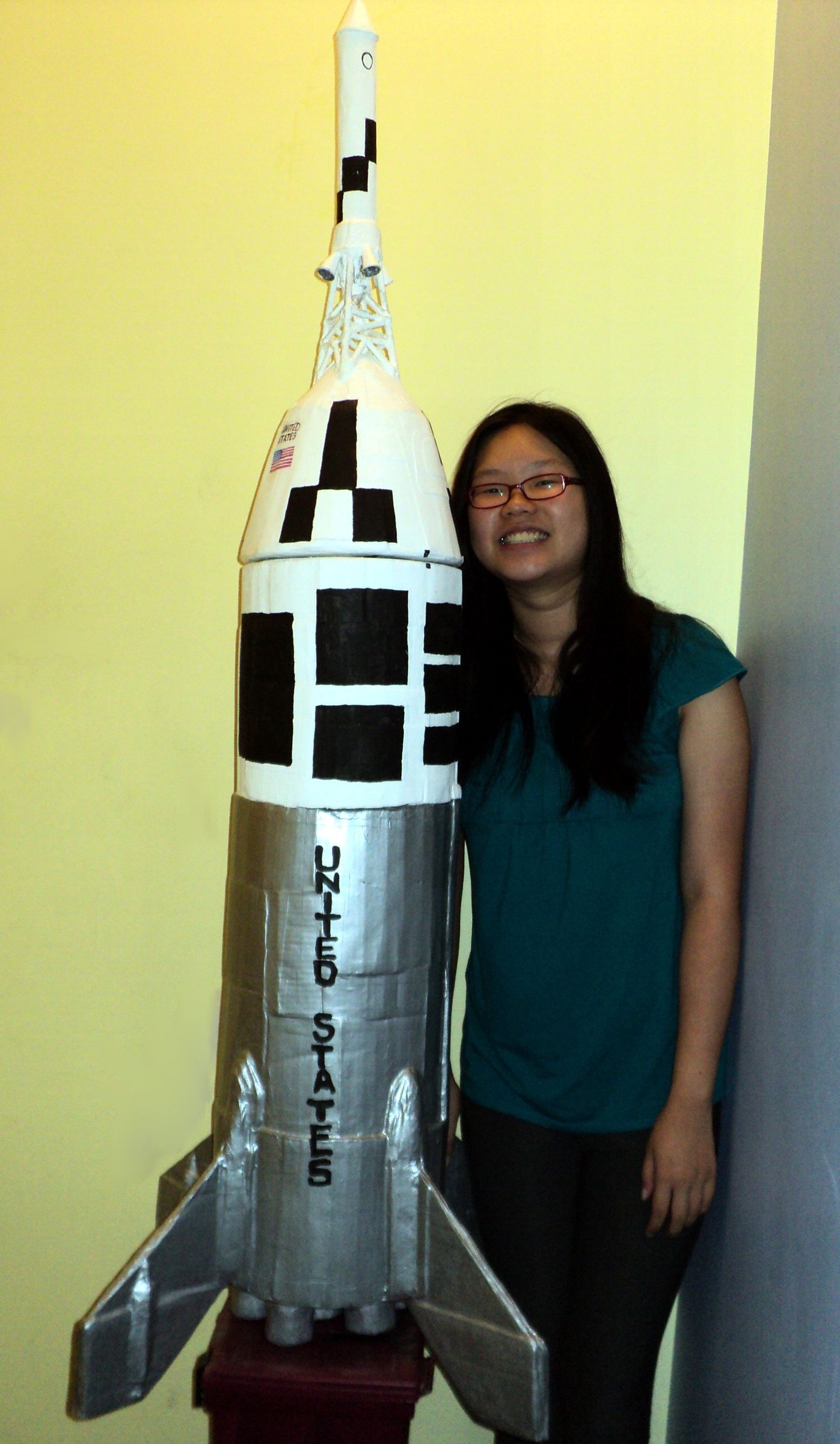 Apollo Space Capsule Model Rocket