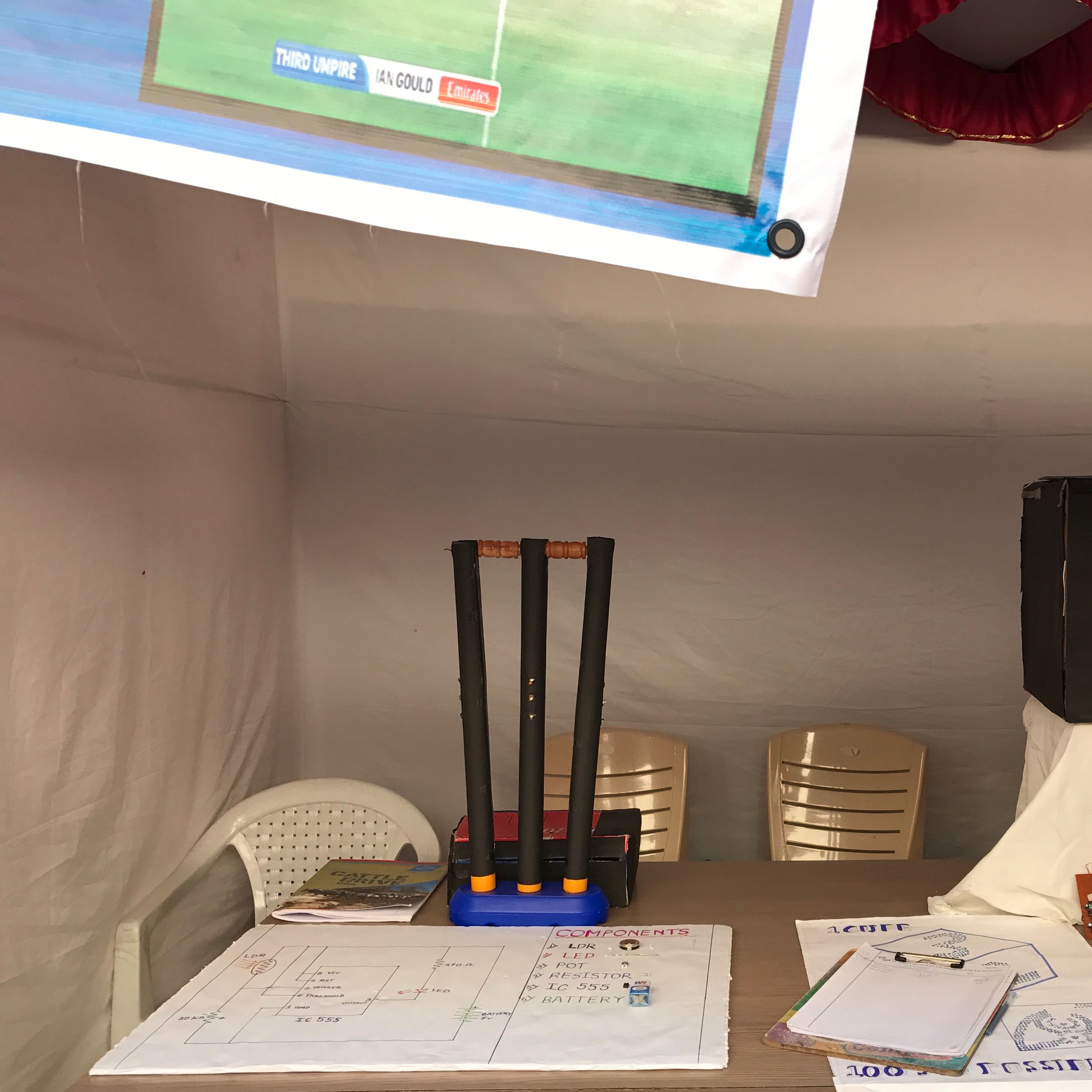 LED Cricket Stumps : 5 Steps - Instructables