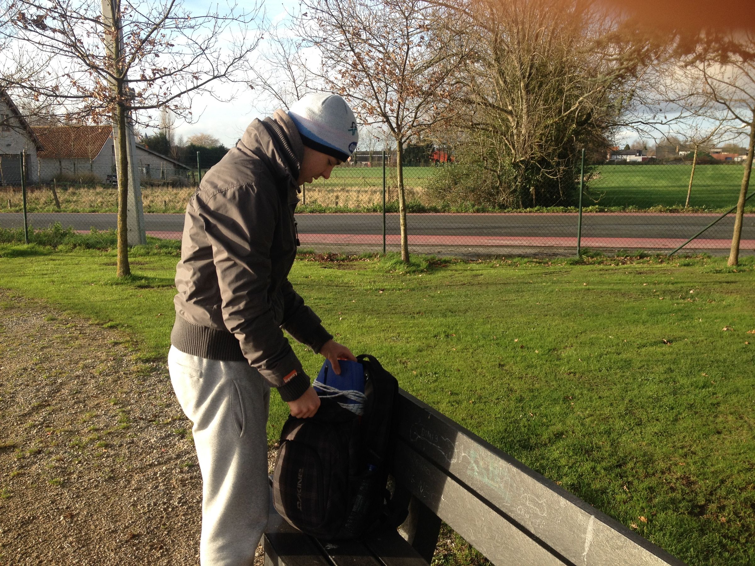 How to Use the Handy Swing IPO IDC Howest Swing Schommel : 7 Steps ...