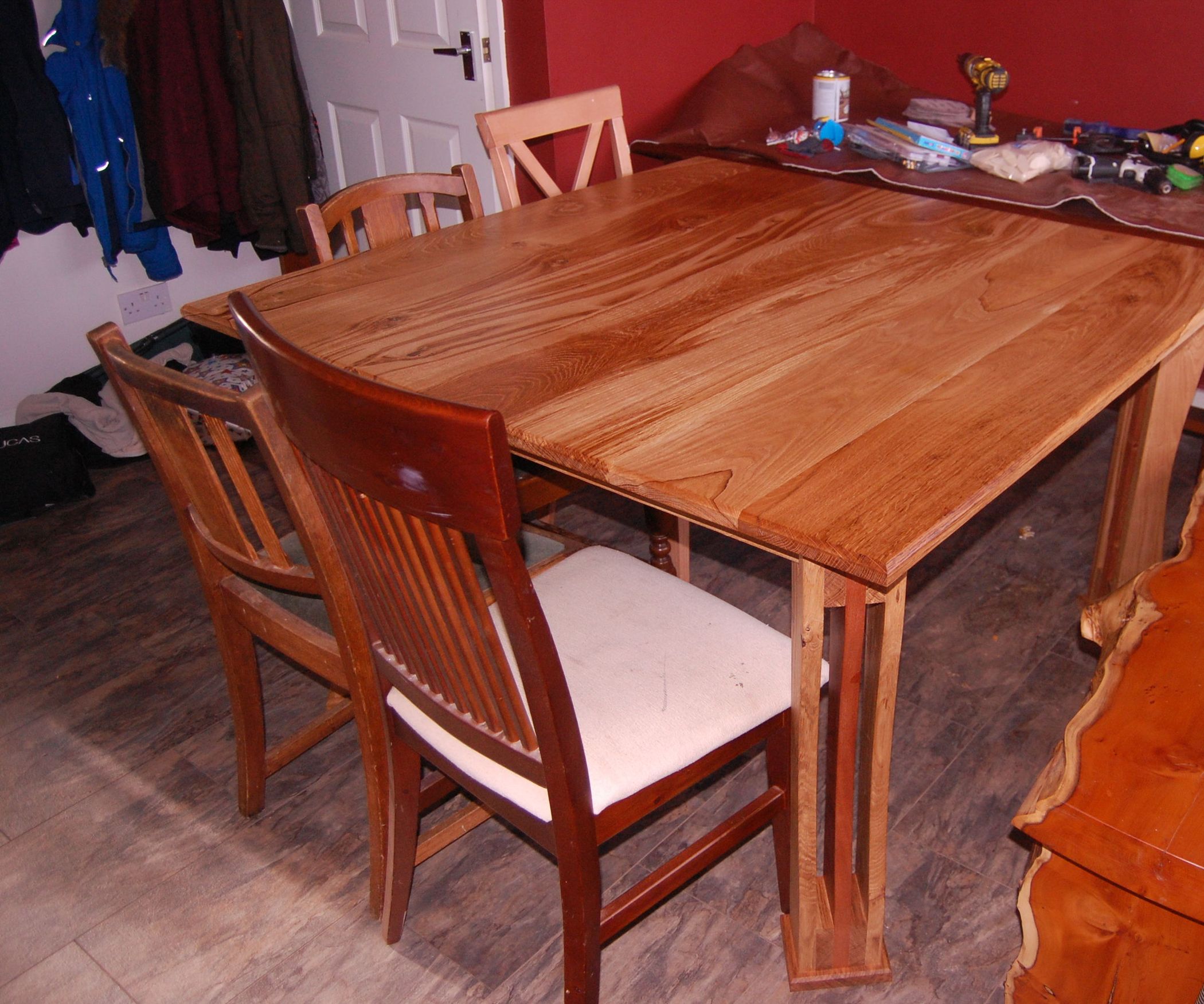 Brown Oak Dining Table : 7 Steps (with Pictures) - Instructables