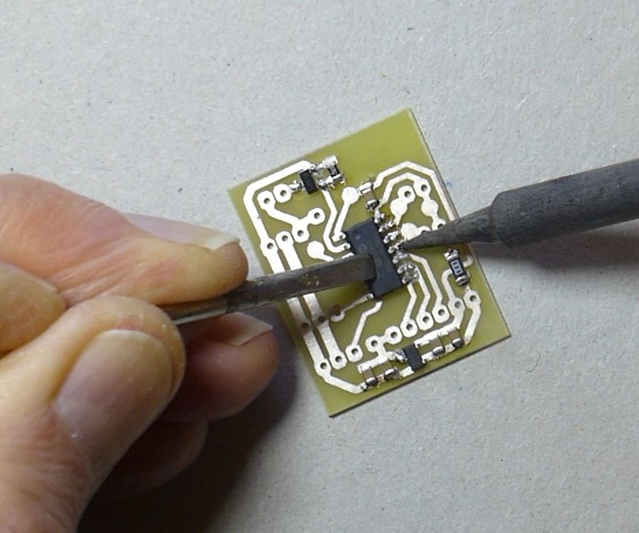 SMD Soldering – Standard, No-lead and Thermal Pad Packages : 4 Steps ...