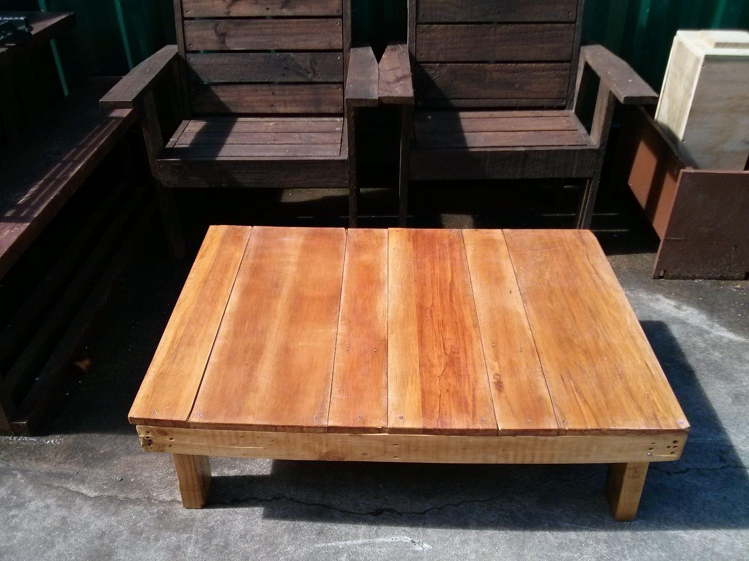 Coffee Table From Recycled Wood : 5 Steps (with Pictures) - Instructables