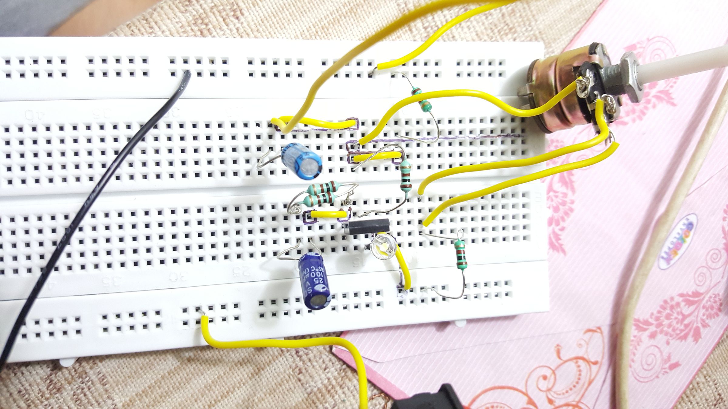 TRANSMIT DATA THROUGH LIGHT !!! : 4 Steps (with Pictures) - Instructables