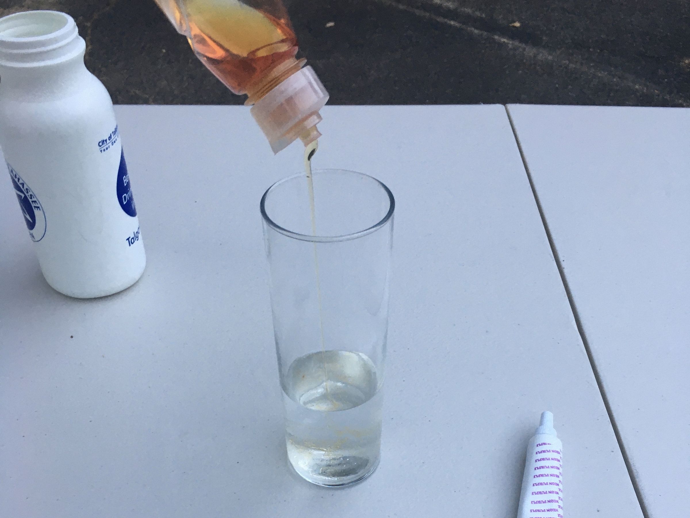 Easy DIY Dry Ice Experiment : 6 Steps - Instructables