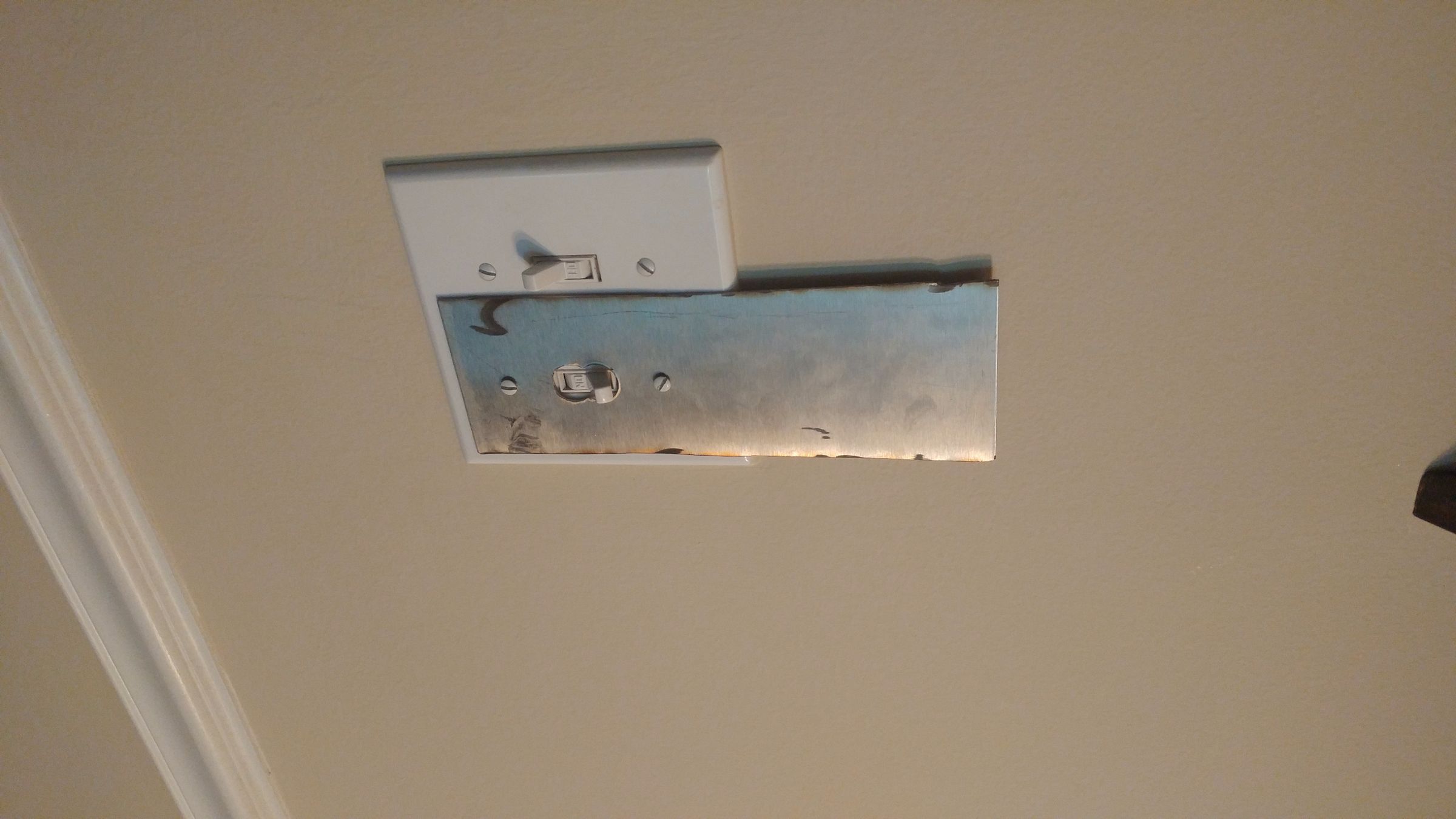 Clap Activated Light Switch : 4 Steps (with Pictures) - Instructables