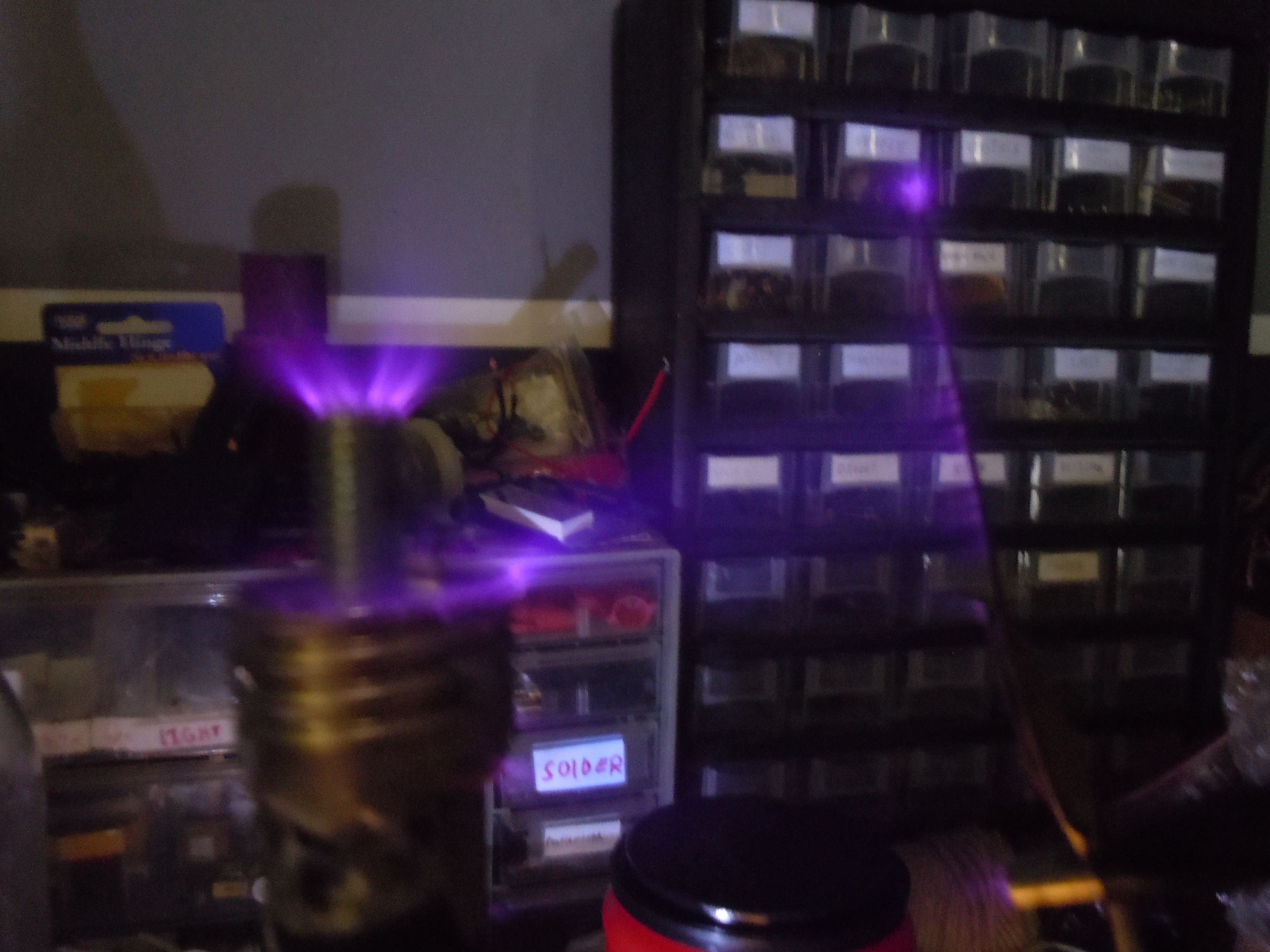 MINI TESLA COIL 50KV!!!! (revised) : 5 Steps - Instructables