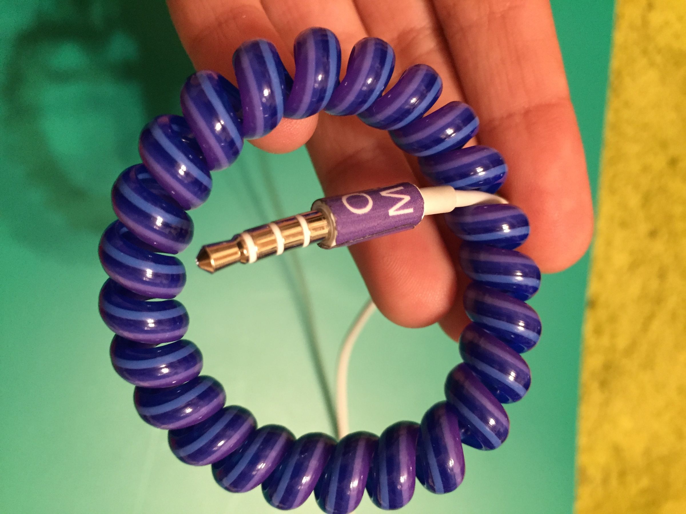 Earbud Wrap Cord : 3 Steps - Instructables