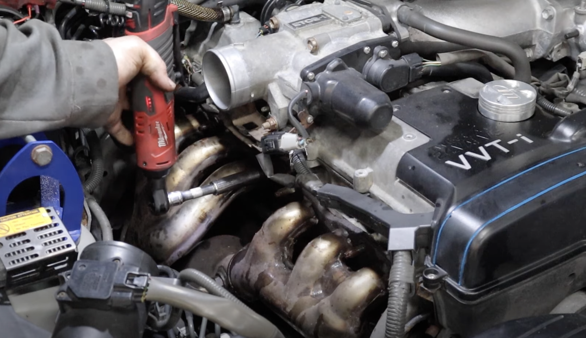 How to Install a Header | Lexus IS300 : 5 Steps - Instructables