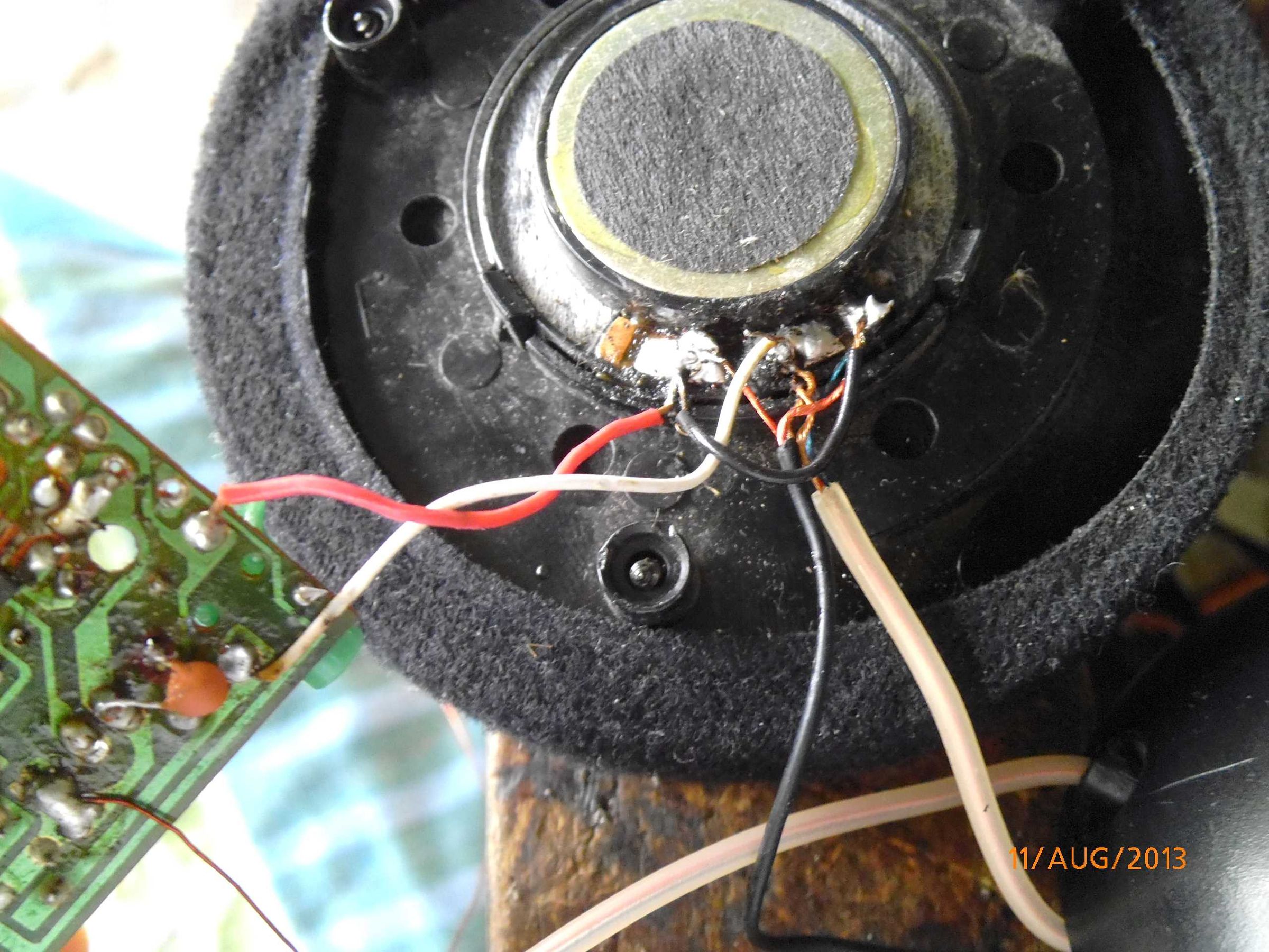 DIY- HOW TO MAKE WIRELESS HEADPHONES : 8 Steps (with Pictures ...