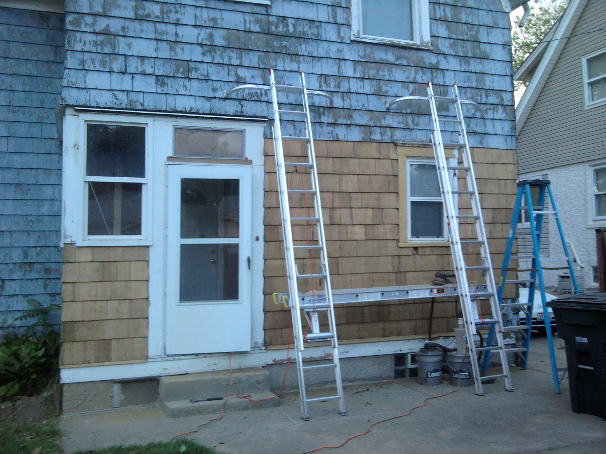 Refinish and Stain Wood Siding : 4 Steps (with Pictures) - Instructables