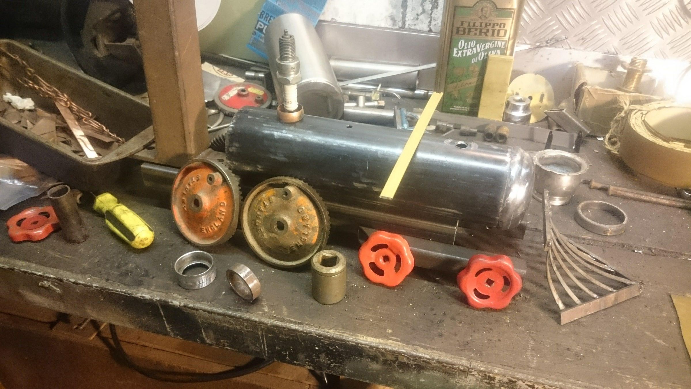 My ‘Light’ Engine Locomotive – a Unique Scrap Metal Train Lamp & Bridge ...