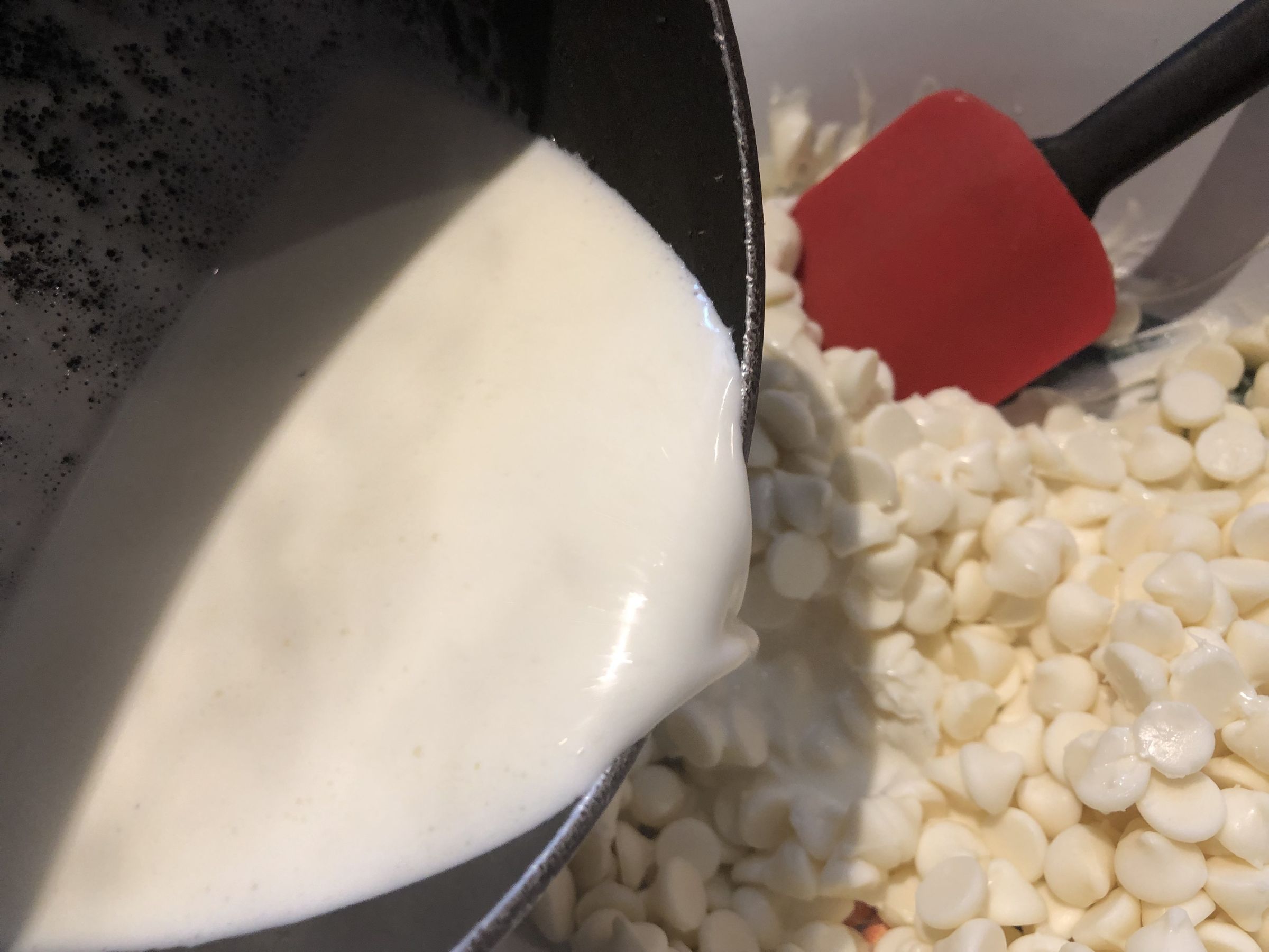 UFO Cow Abduction Cake : 10 Steps (with Pictures) - Instructables