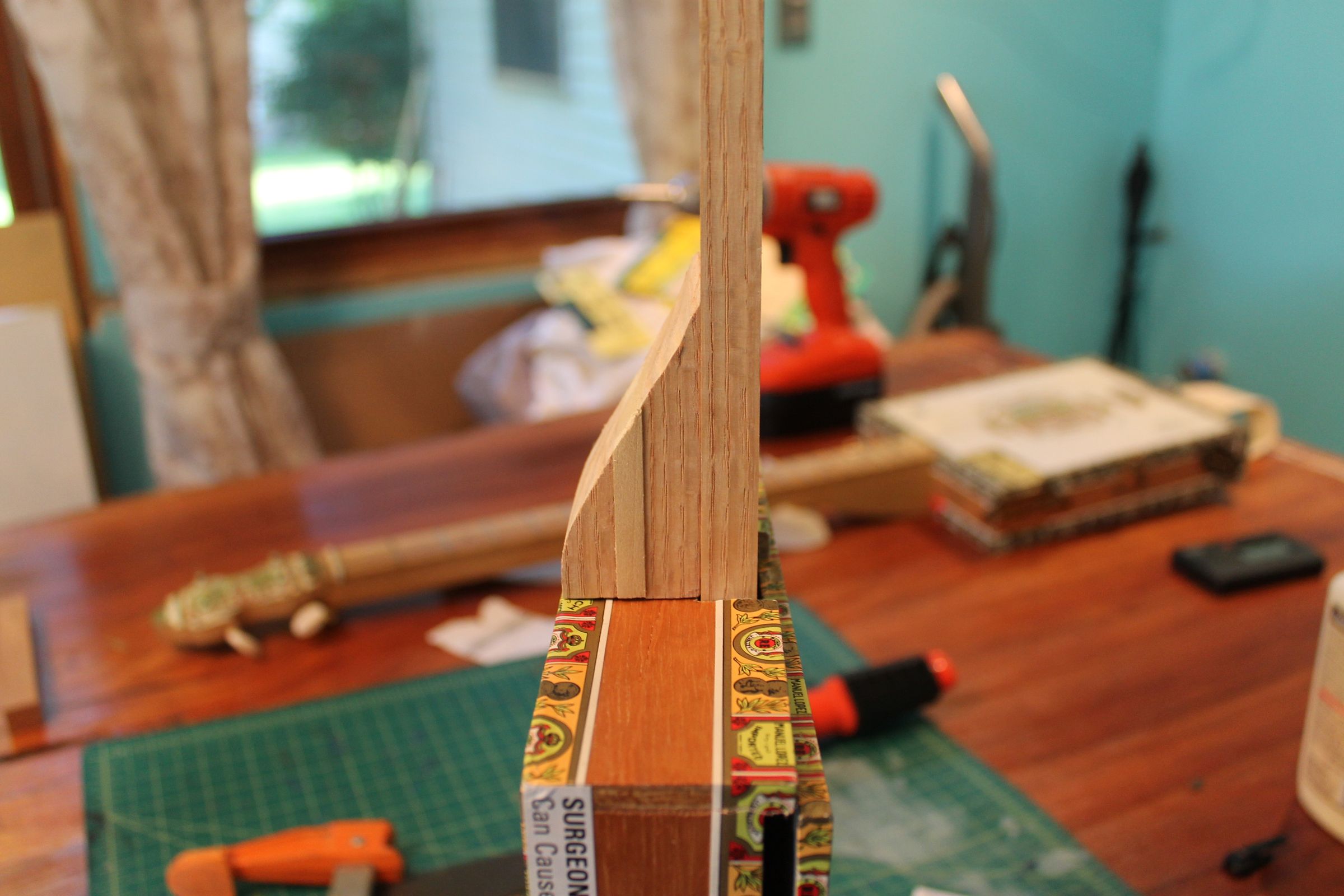 Awesome Cigar Box Dulcimer : 14 Steps (with Pictures) - Instructables