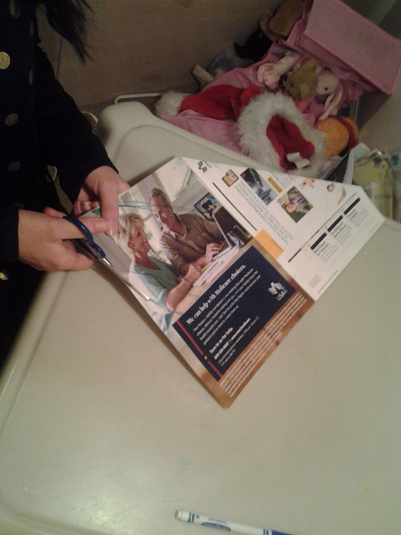Magazine Christmas Angel : 5 Steps - Instructables