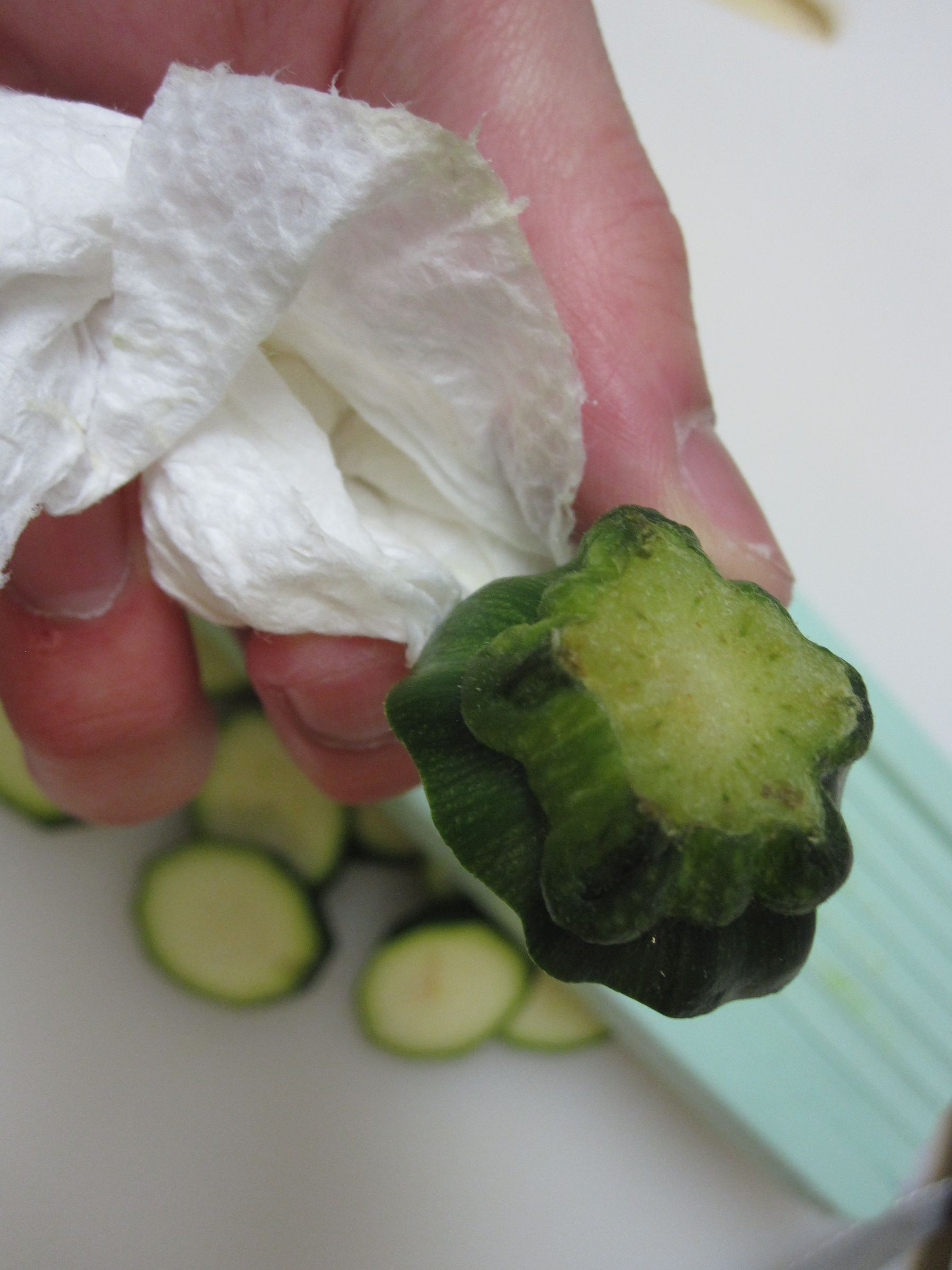 The Secret to Slicing Safely : 8 Steps - Instructables