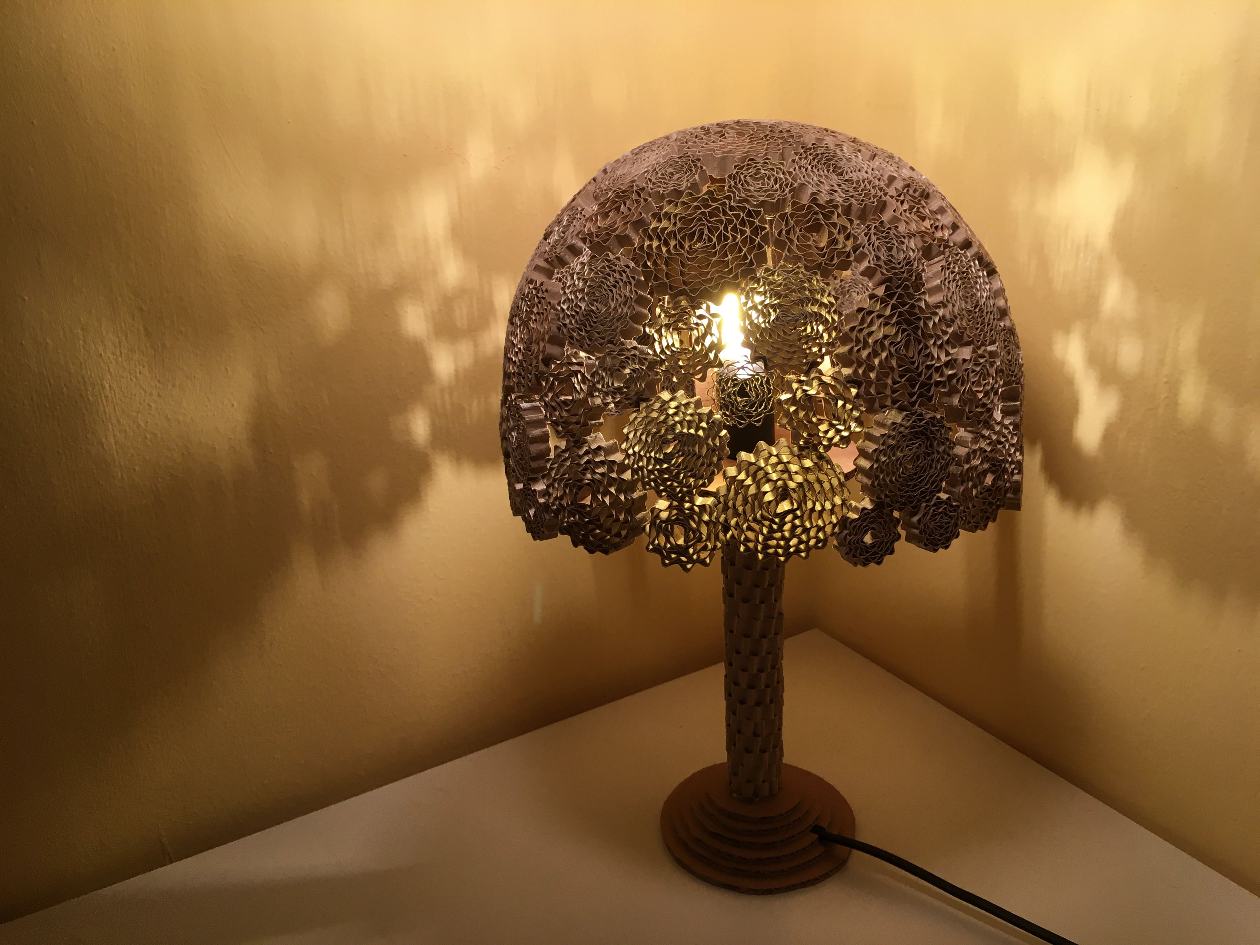 Corrugated Cardboard Lamp : 10 Steps (with Pictures) - Instructables