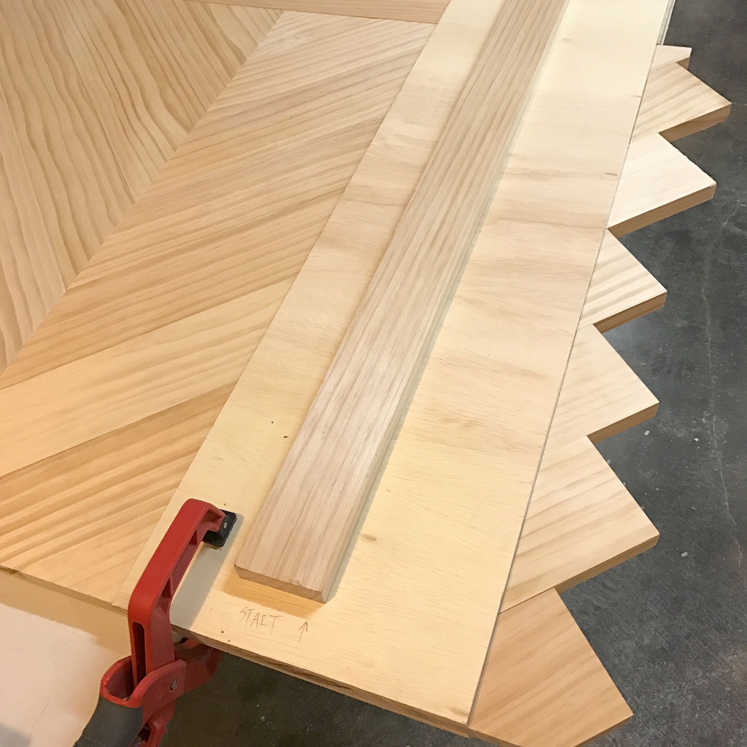 Folding Chevron Farm Table : 8 Steps (with Pictures) - Instructables