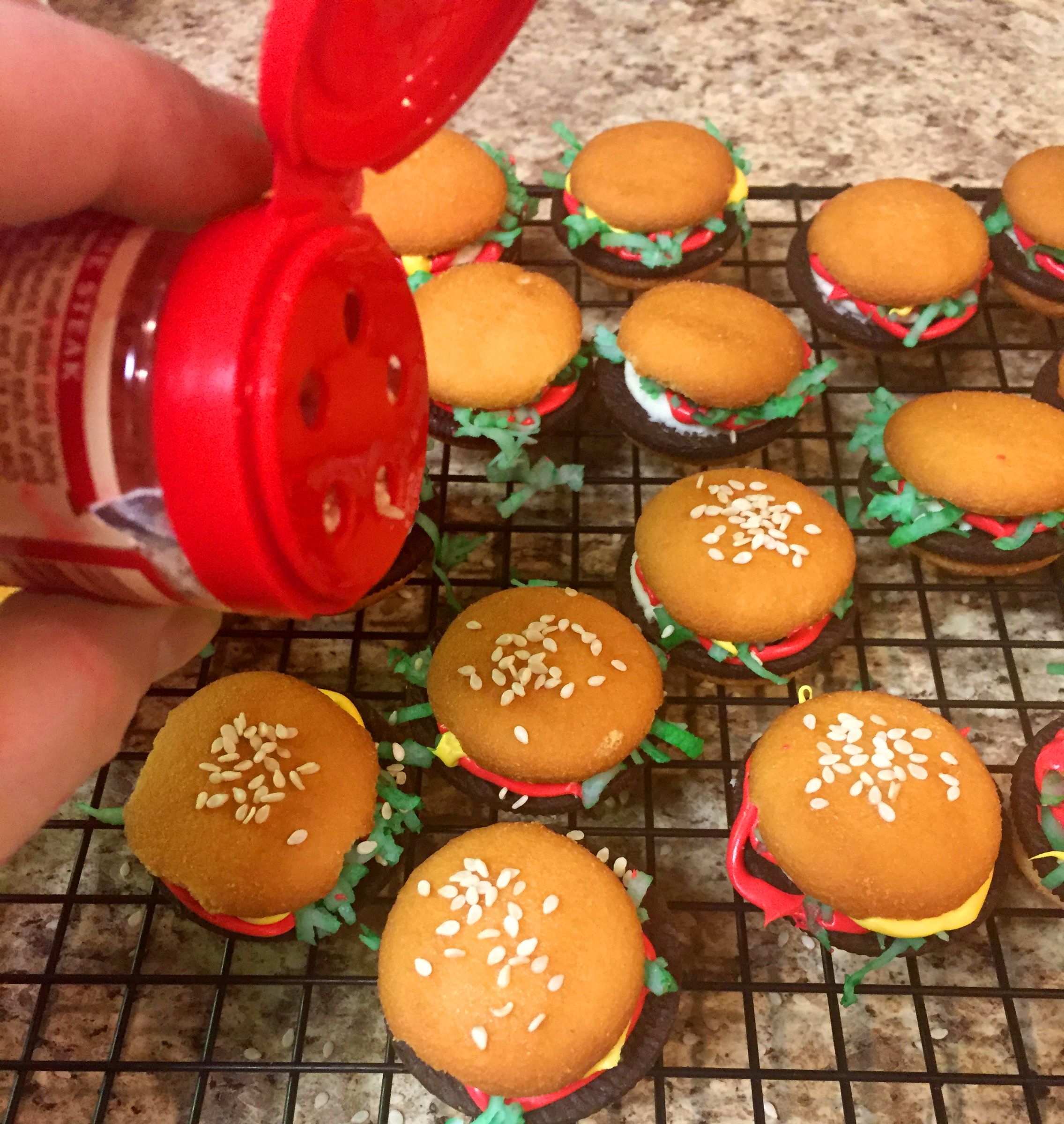Mini Hamburger Cookies : 18 Steps (with Pictures) - Instructables