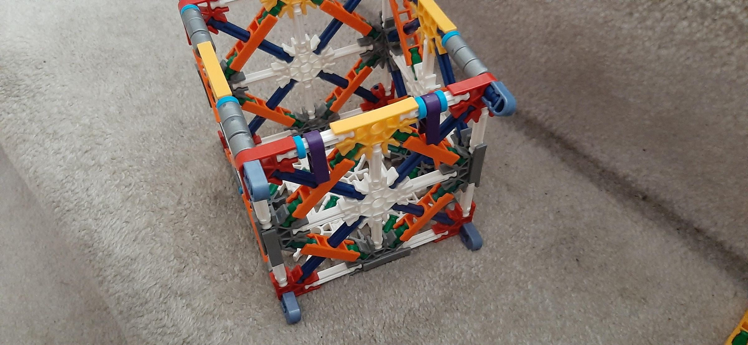 4.5 X 4.5 X 5 Inch Knex Box With Locking Lid : 5 Steps - Instructables