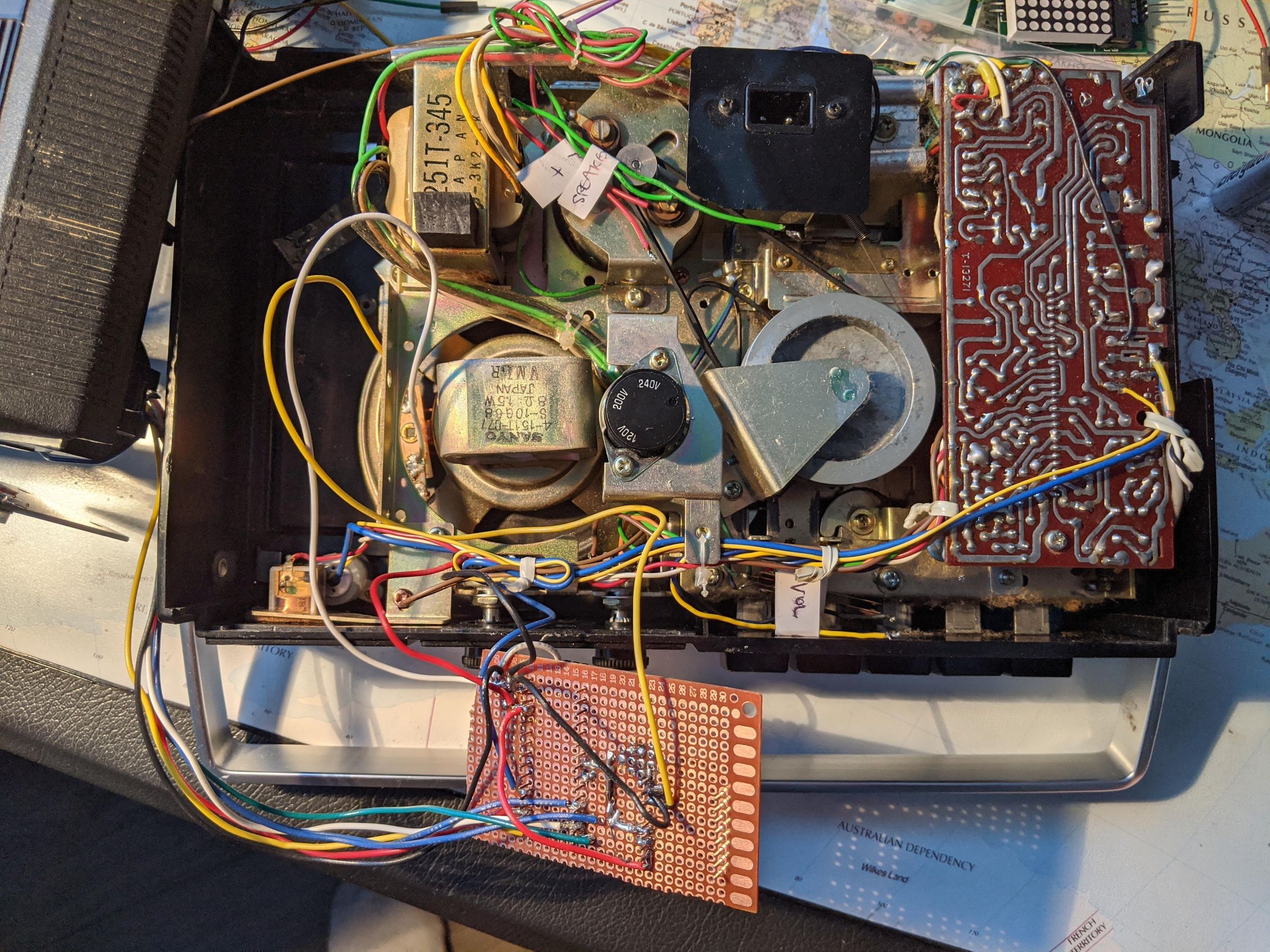 Old School Cassette Player With New School Cassettes : 6 Steps (with ...