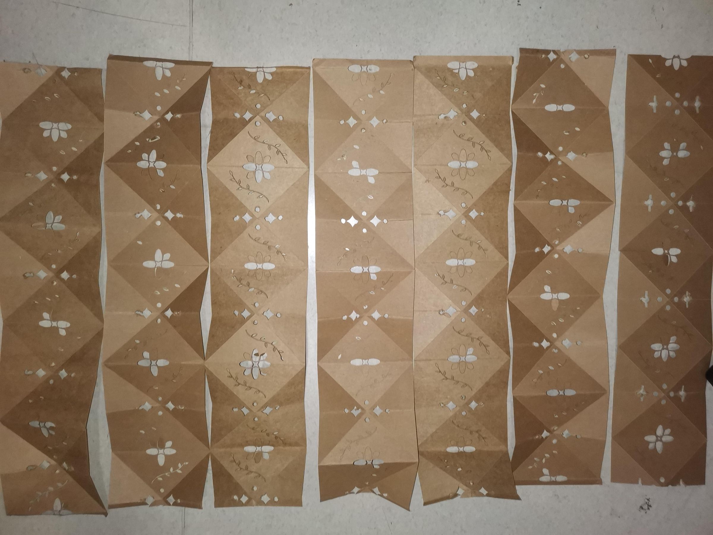 Hanging Foldable Lampshade! : 8 Steps (with Pictures) - Instructables