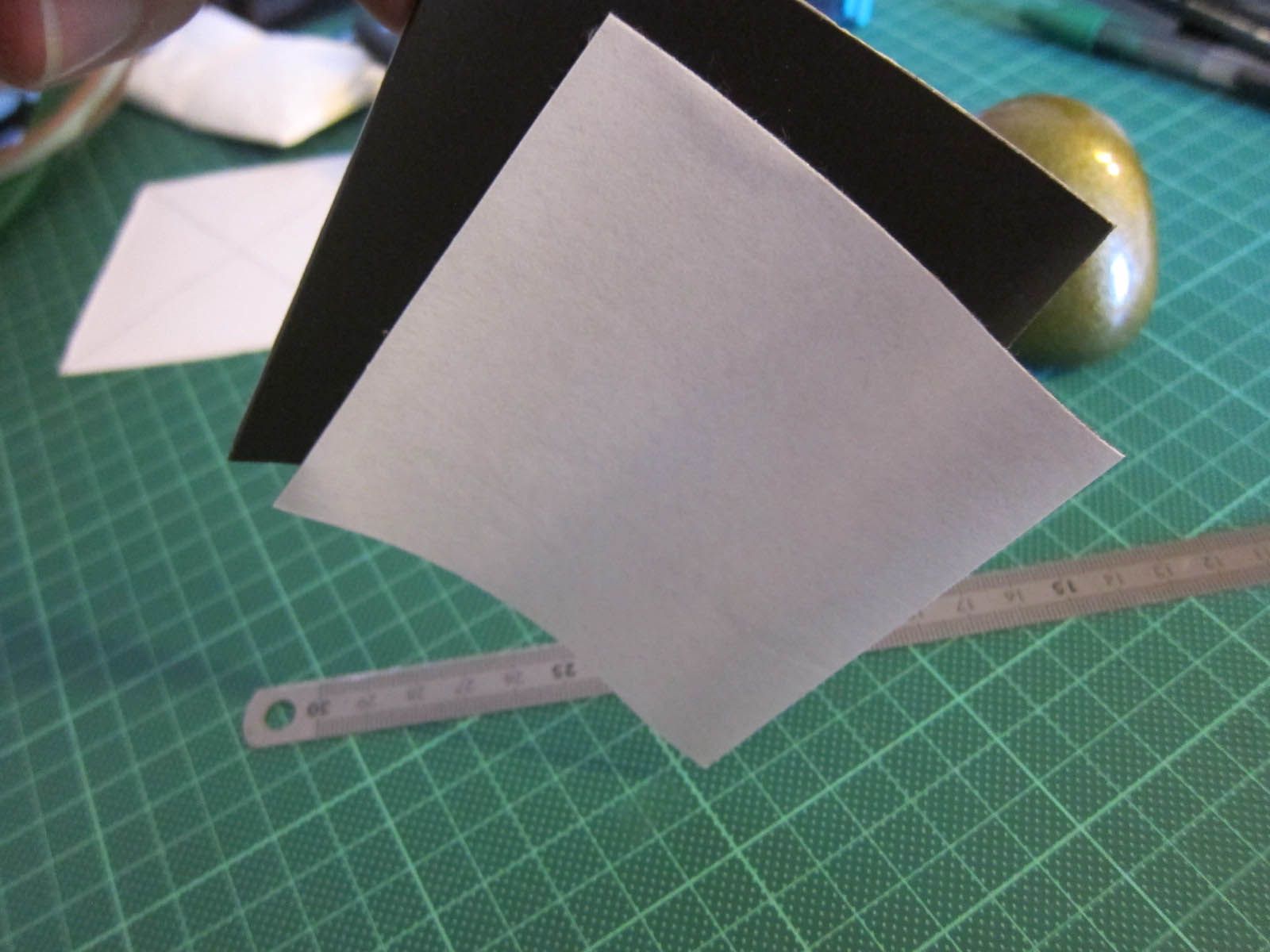 Magnetic Frame for Dibond Mounted Pictures : 4 Steps - Instructables