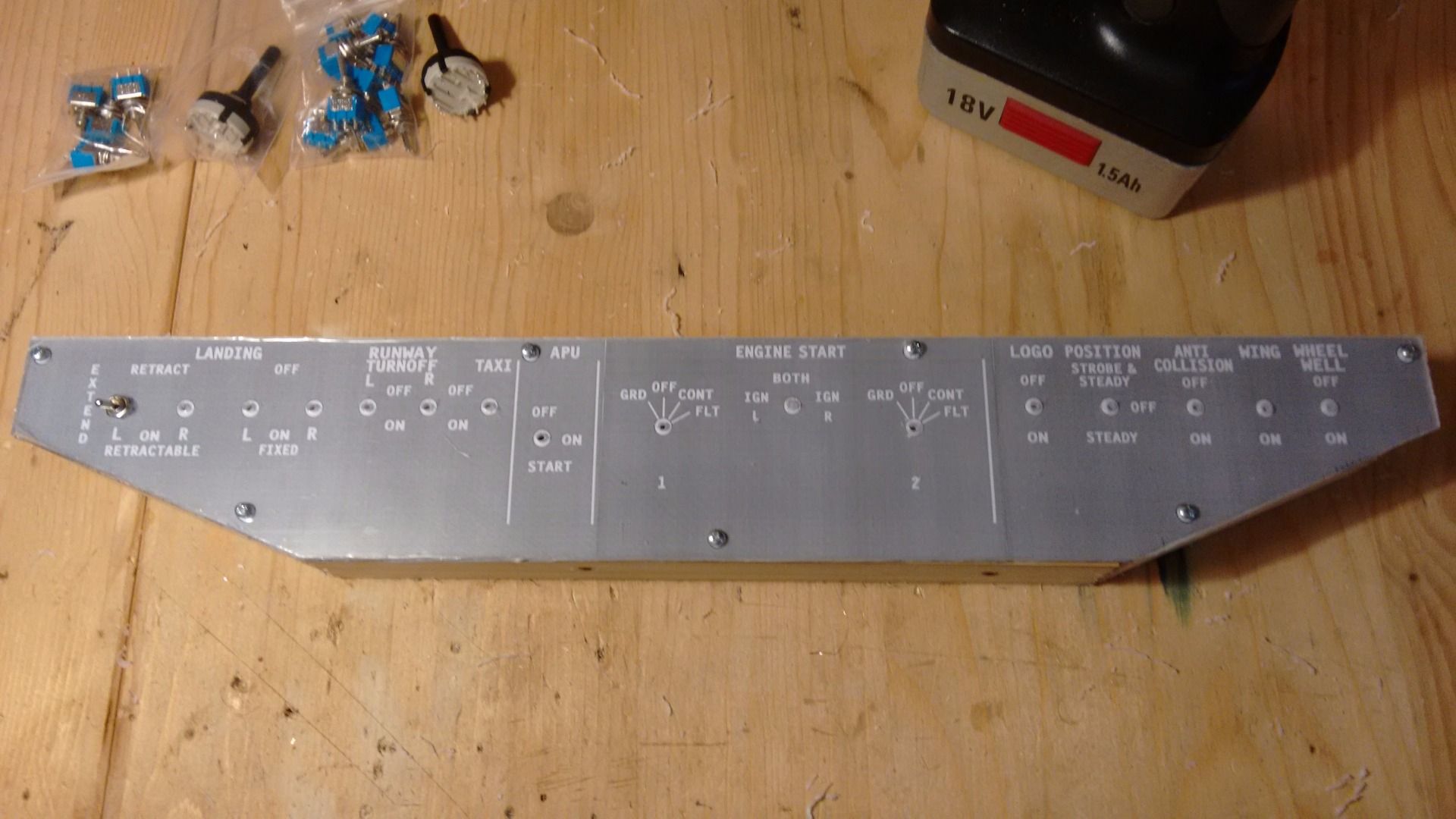 Boeing 737NG Lights Overhead Panel for FSX : 6 Steps - Instructables
